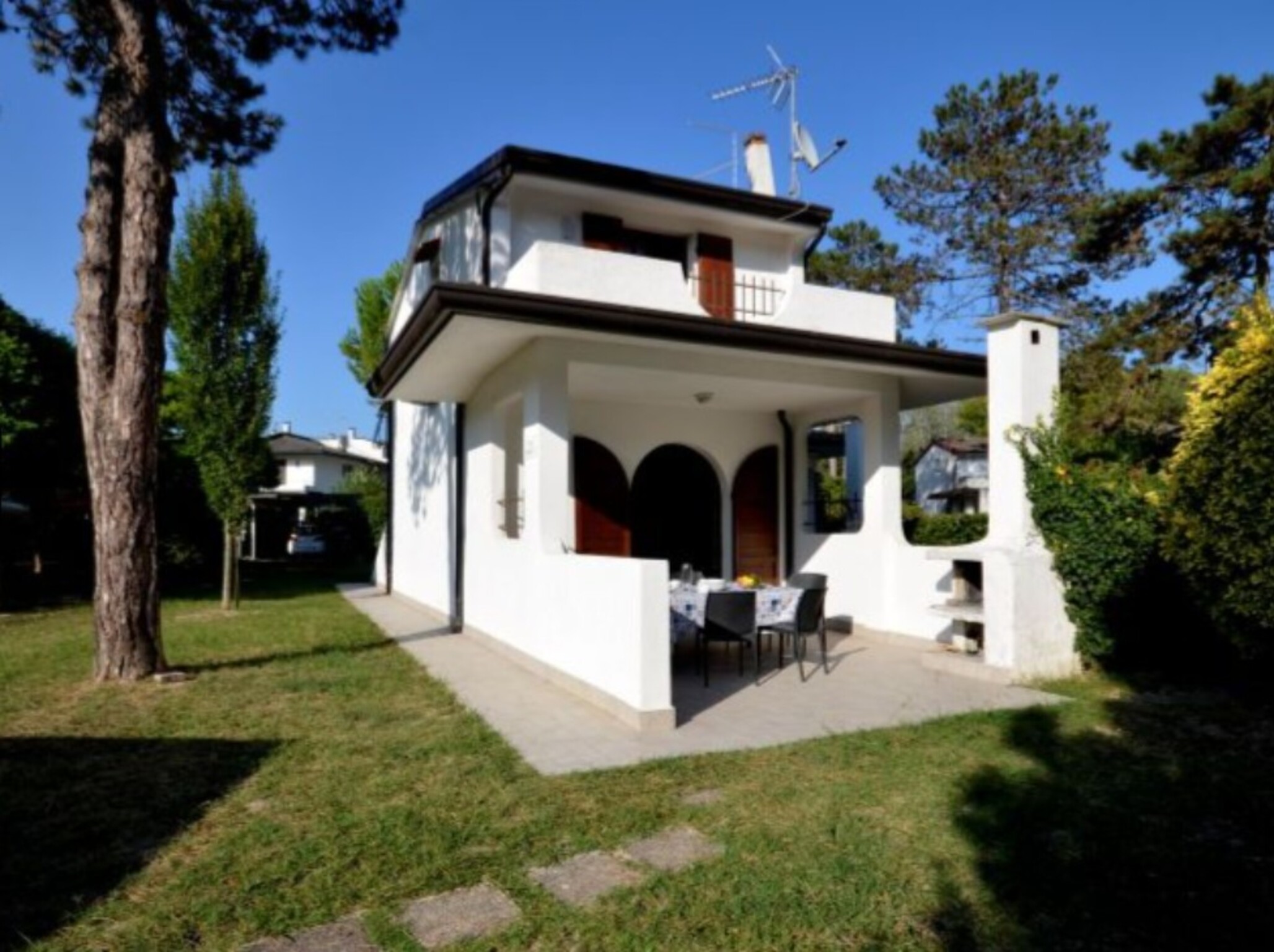 Charming House With Private Garden - Bibione