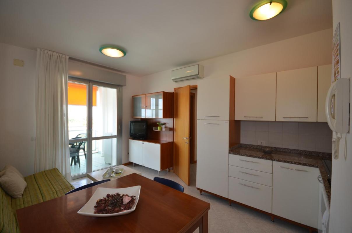 Generous-sized Flat Right In The City Centre - Bibione