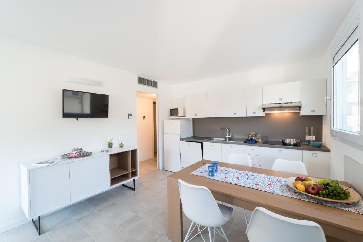Modern And Contemporary Apartment For A Stylish Stay - Lignano Sabbiadoro