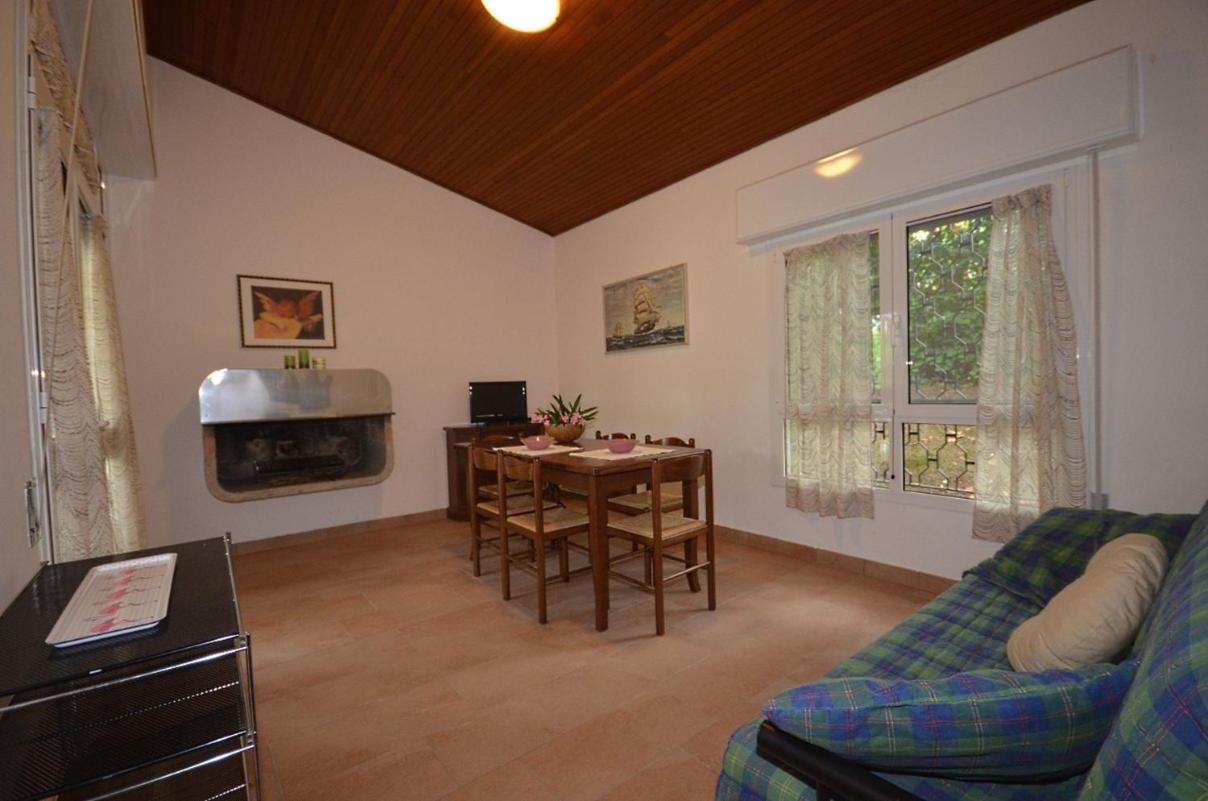Wunderschöne Ferienwohnung In Einem Ruhigen Feriendorf - Lignano Riviera