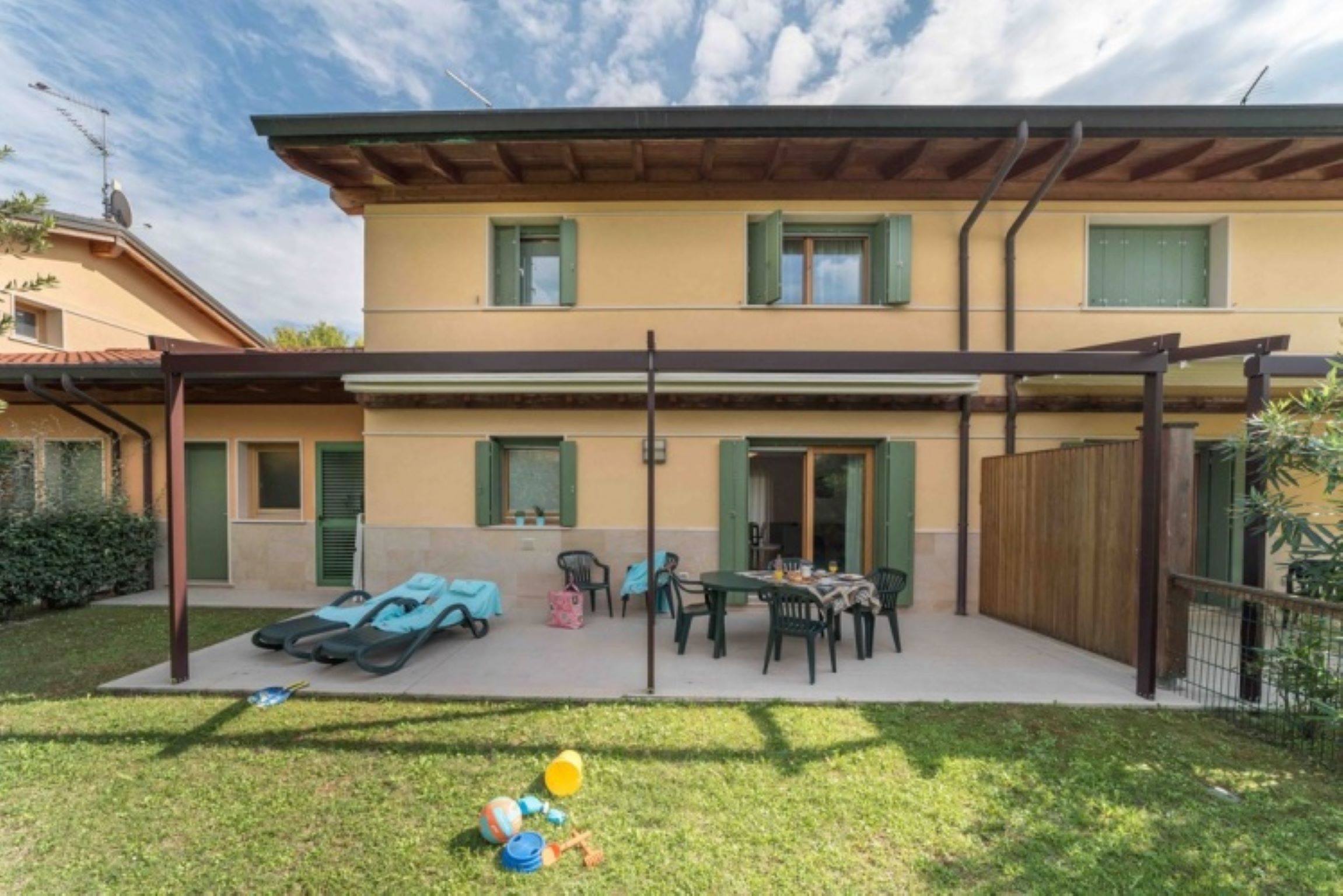 Terraced House With Private Garden On Two Floors By Beahost Rentals - Lignano Sabbiadoro