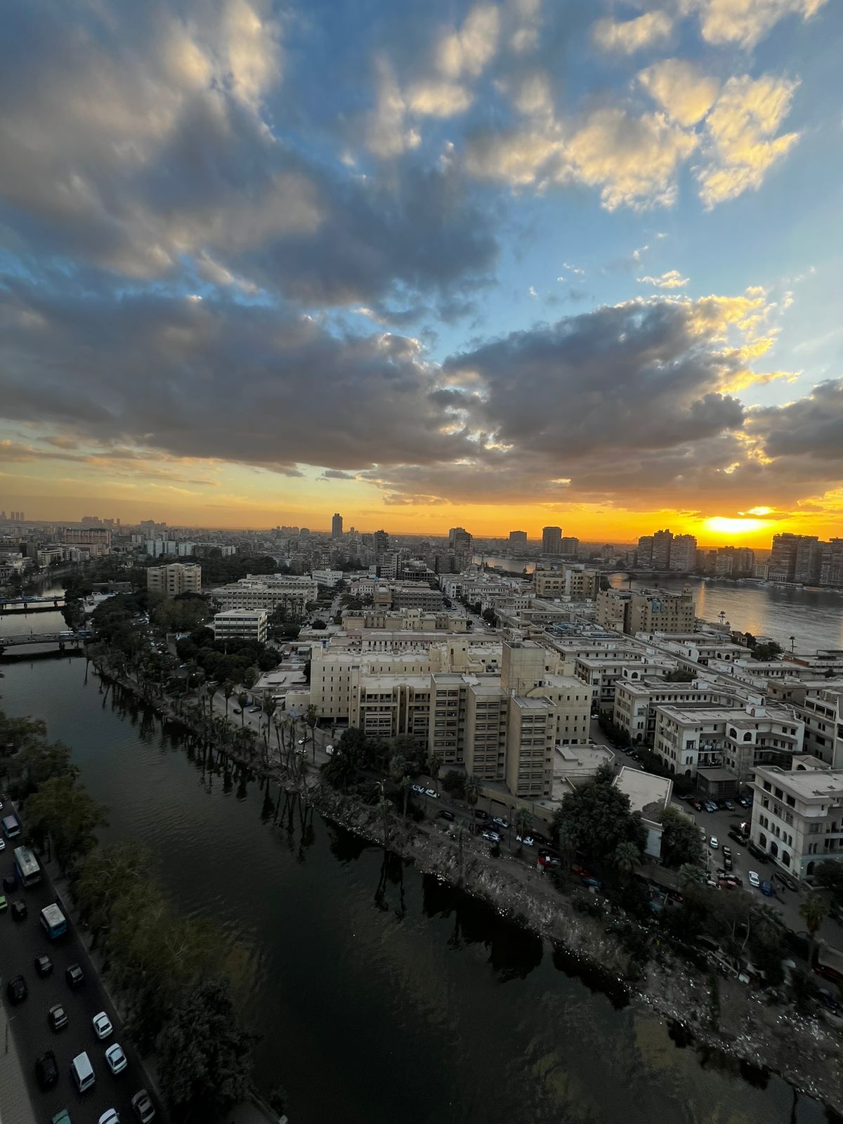 Appartement Avec Vue Sur Le Nil Dans La Cité-jardin - Le Caire