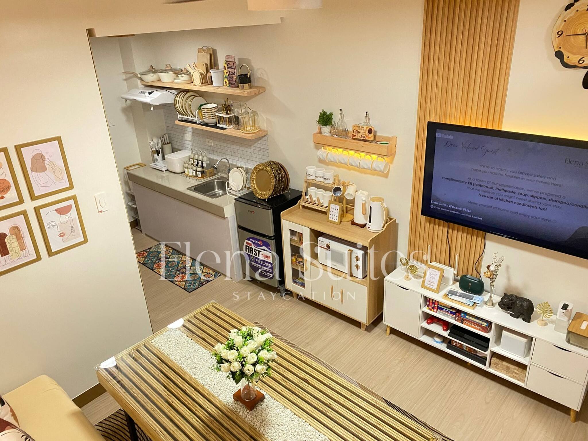 Aesthetic Cozy Stay With Ps4, Netflix & Coffee Nook - Elena Suites Staycation - Quezon City