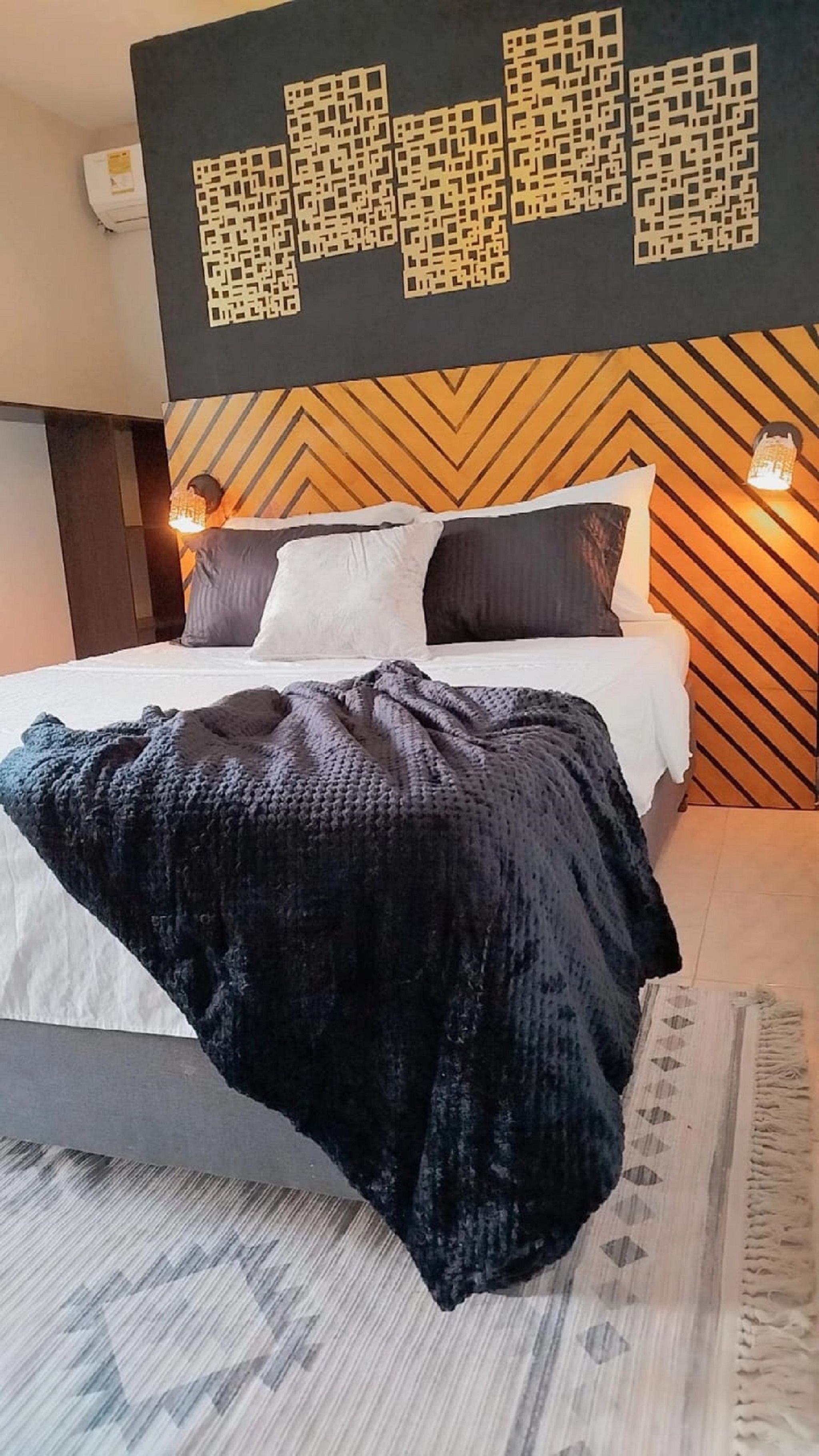 Hb4 Doppelzimmer Mit Eigenem Bad Und Balkon - Bolívar