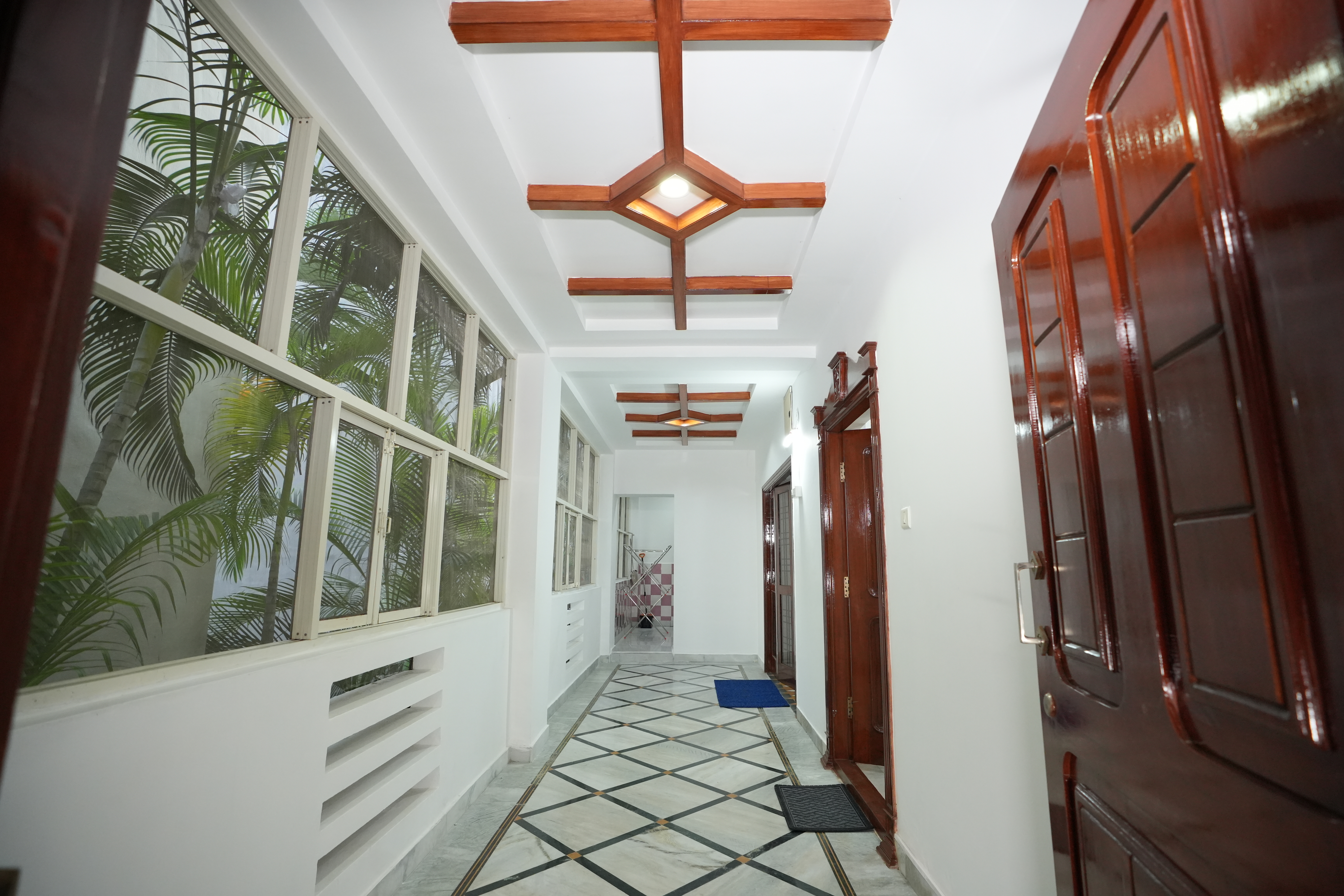 Stylish 4-bedroom Family Getaway Luxury Living - Hyderabad