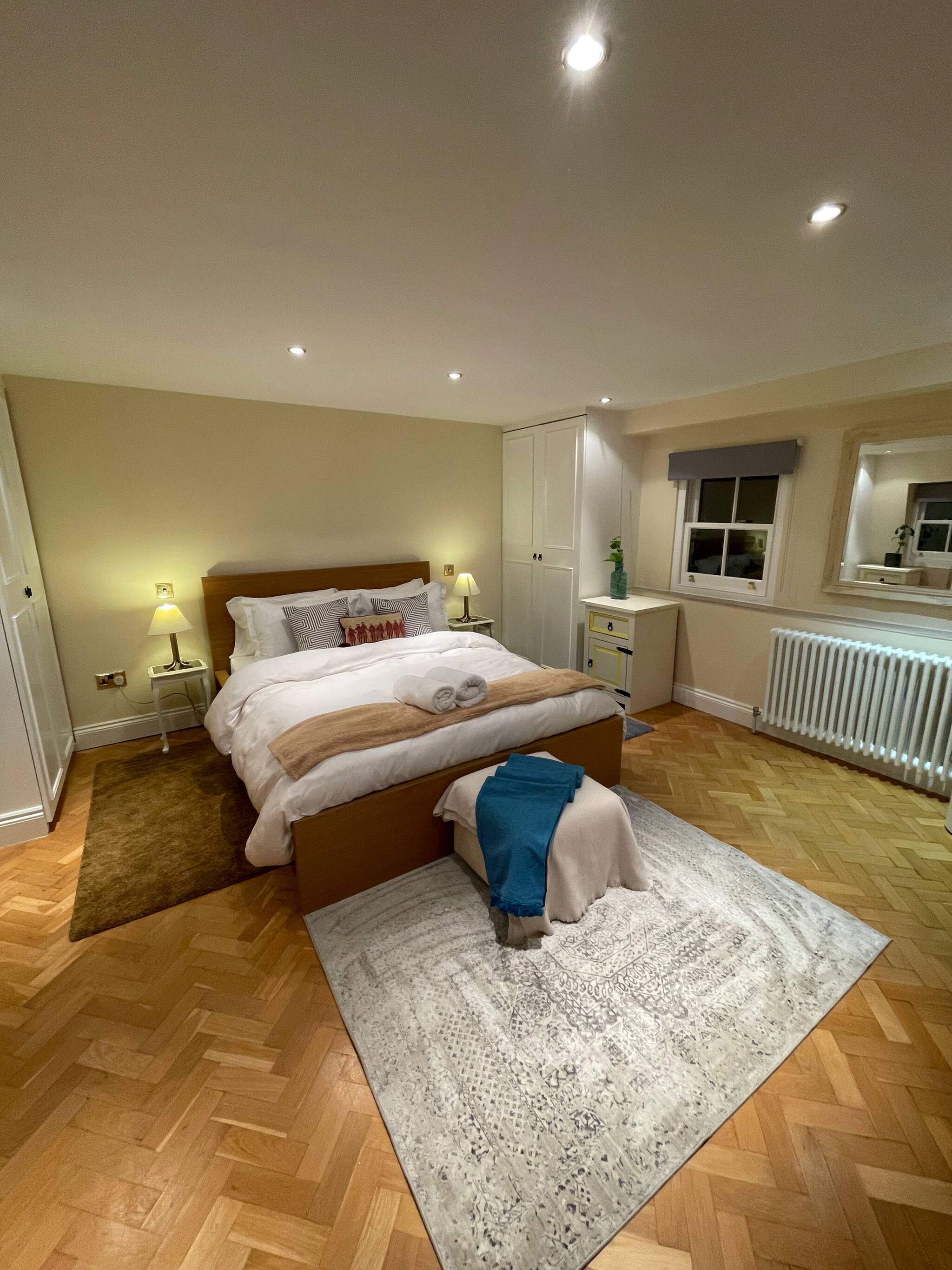 Bright Spacious Double Ensuite In South Kensington - London, UK