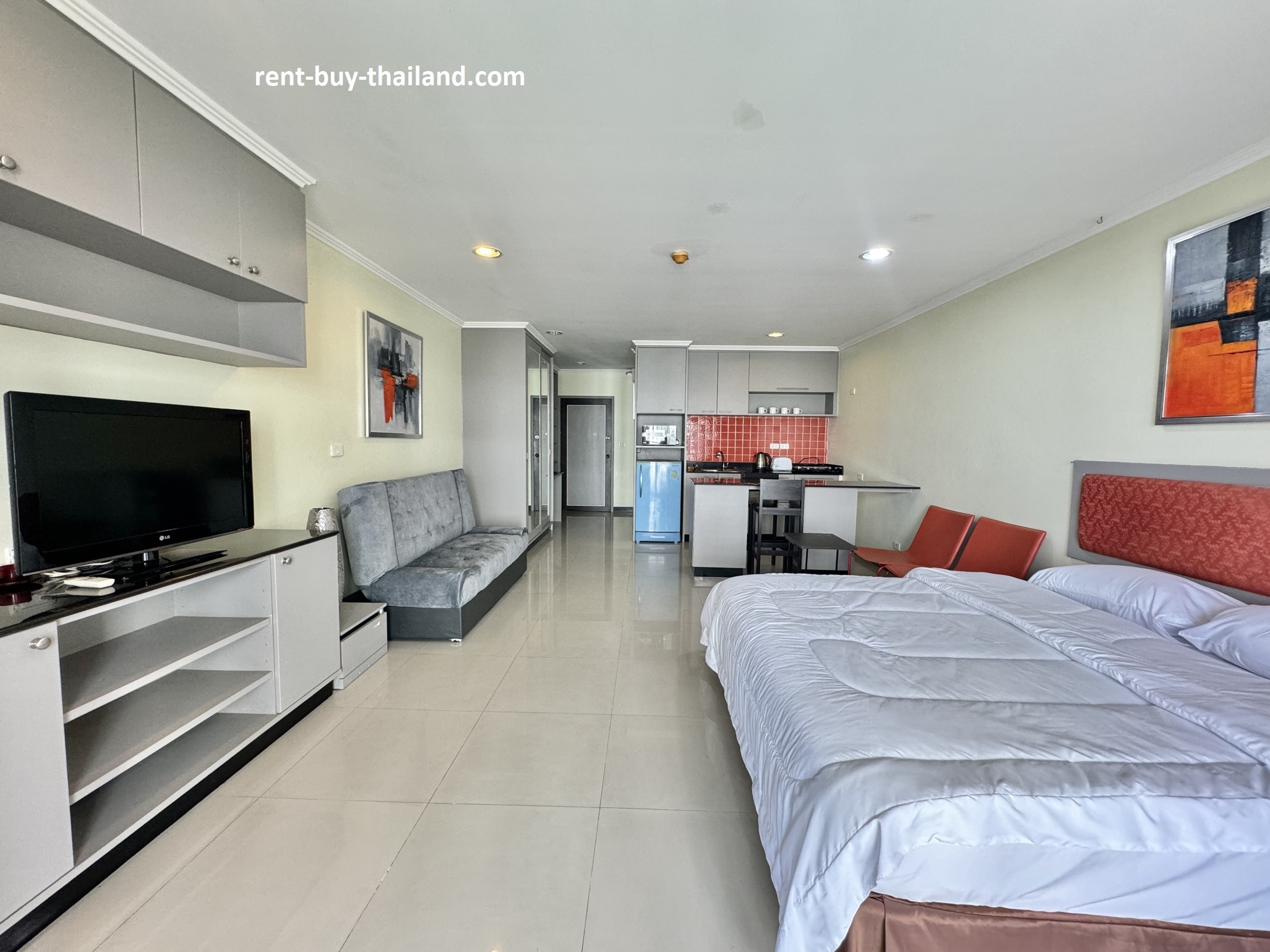 Large Pool-view Studio With Balcony - Tw Platinum Suites, Jomtien - Pattaya City