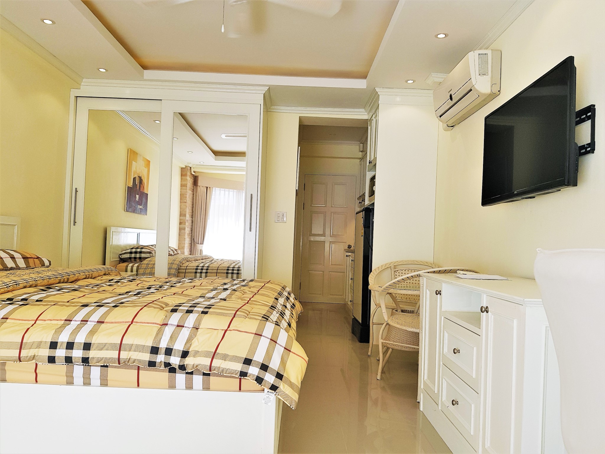 12th Floor Studio Apartment At Jomtien Beach Condominium - Pattaya