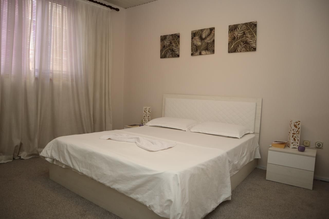 Charming Tiranë Apartment With Central Location - 地拉那