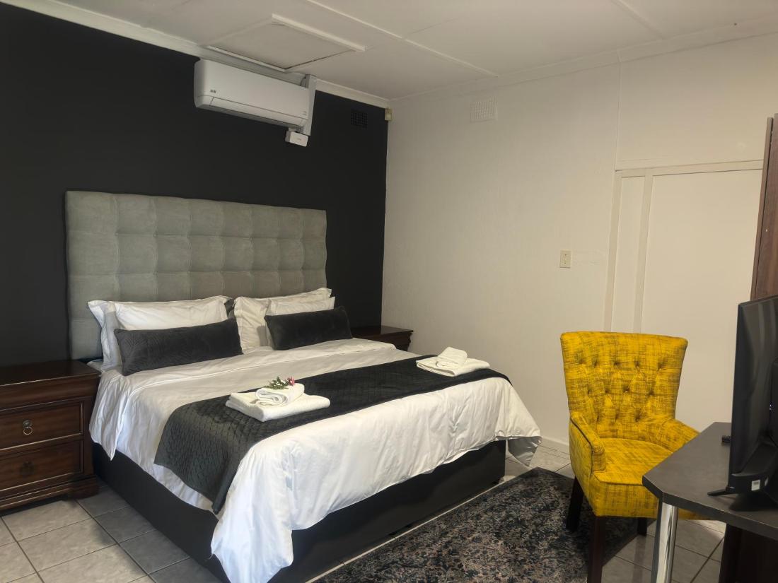 Busa House Self-catering Guest House & Caravan Park - White River