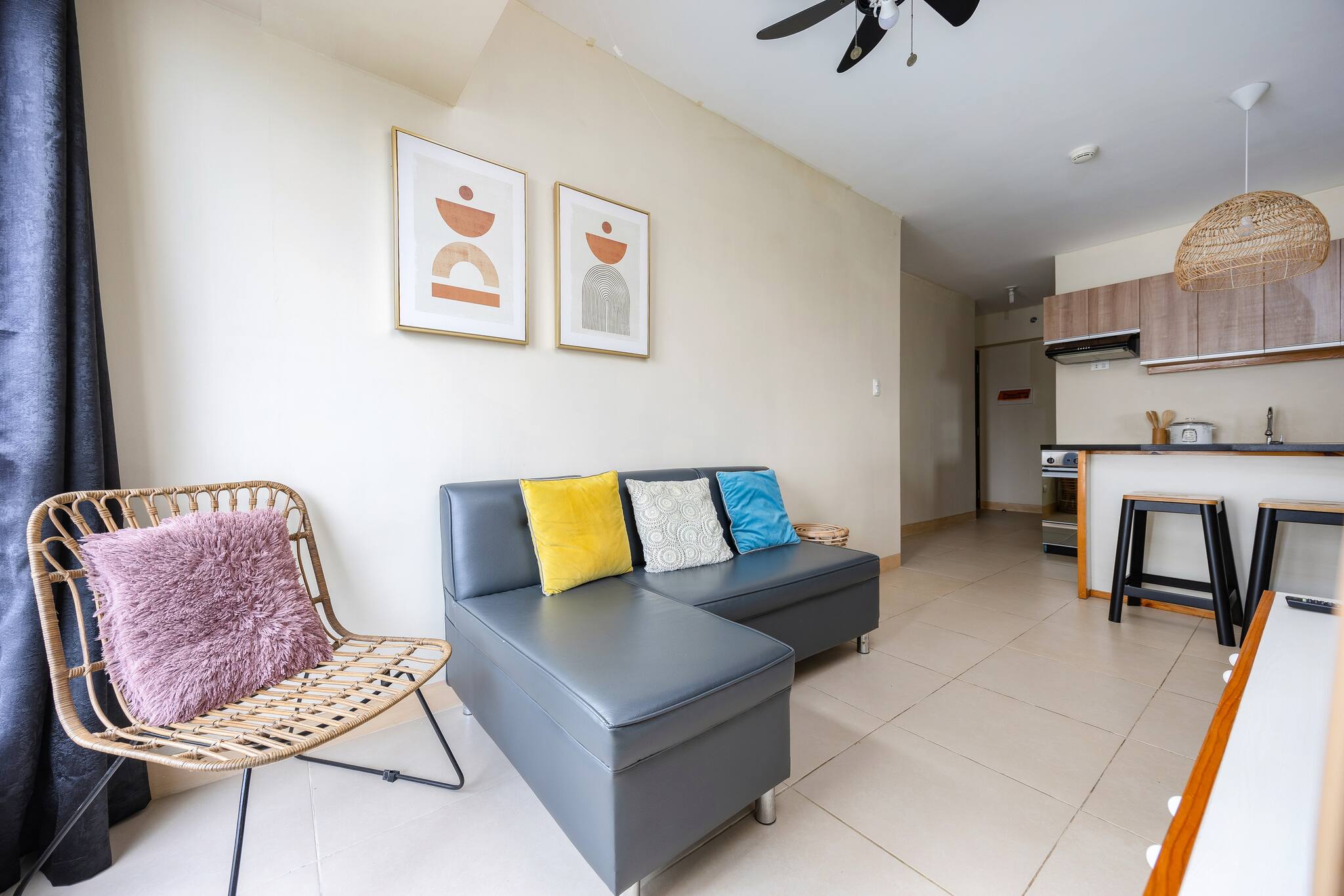 2-bedroom Retreat In Avida Riala– Prime Location - Cebu