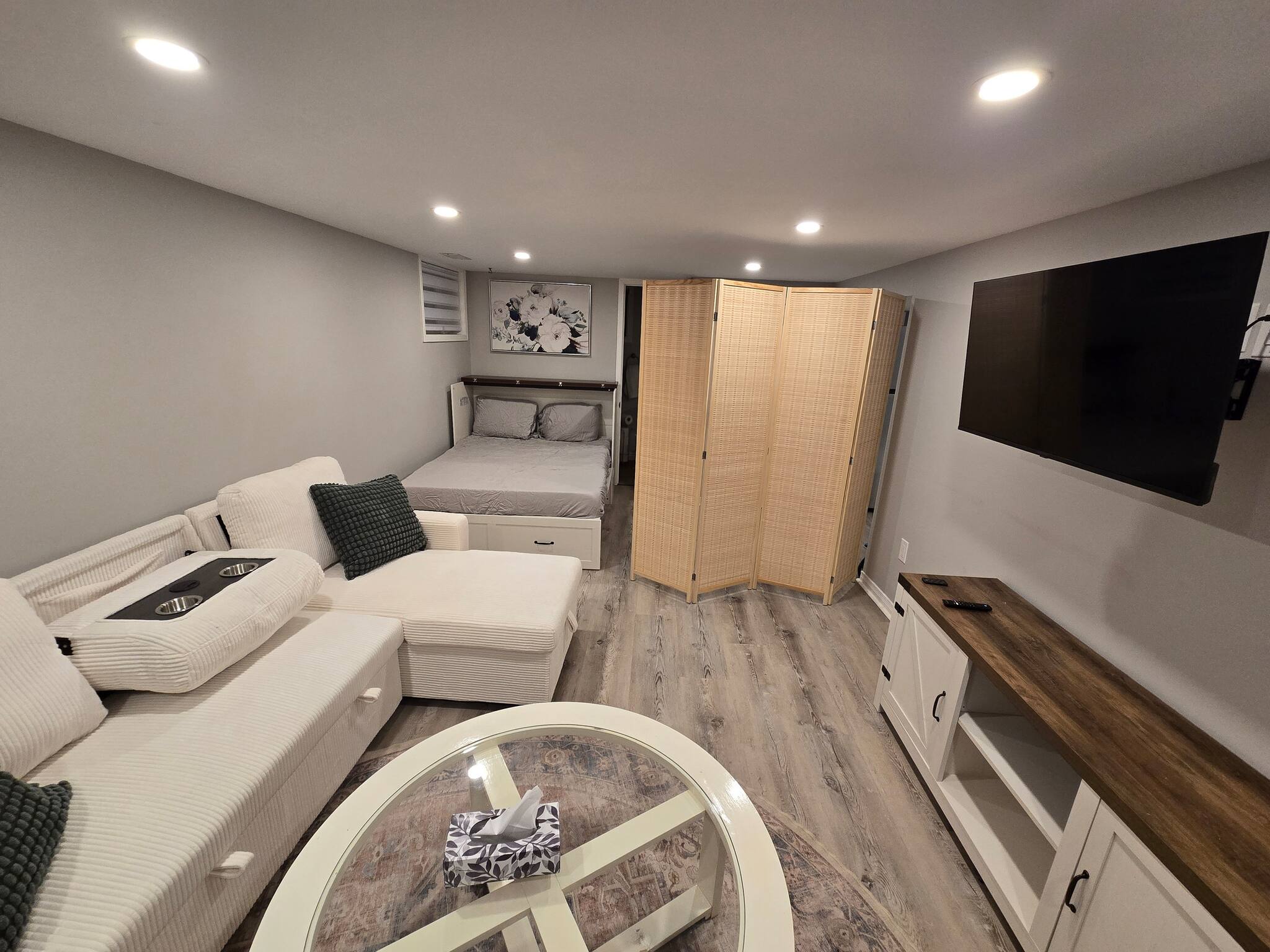 Cozy East Hill 2026! - Belleville, Canada