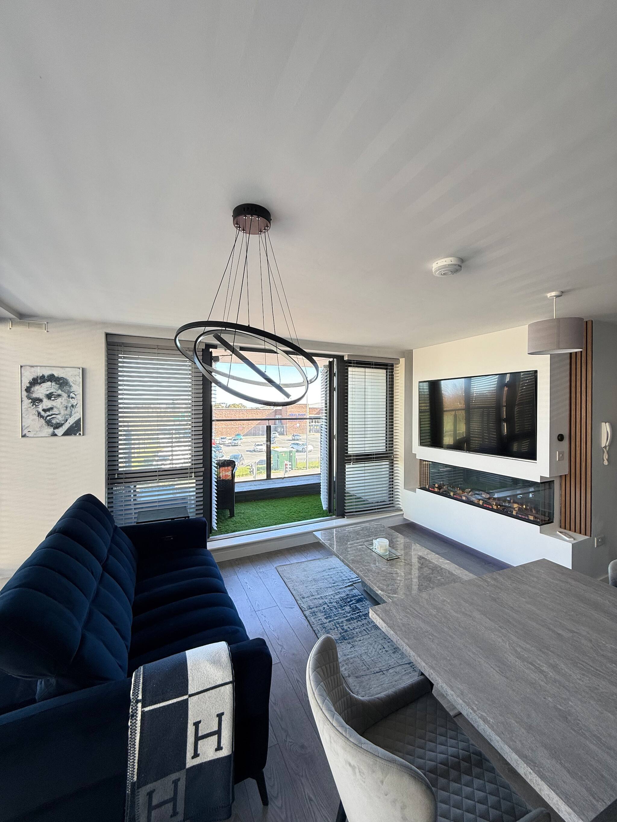 Modern Dublin Apartment - 10min From Airport & City Centre - Dublin