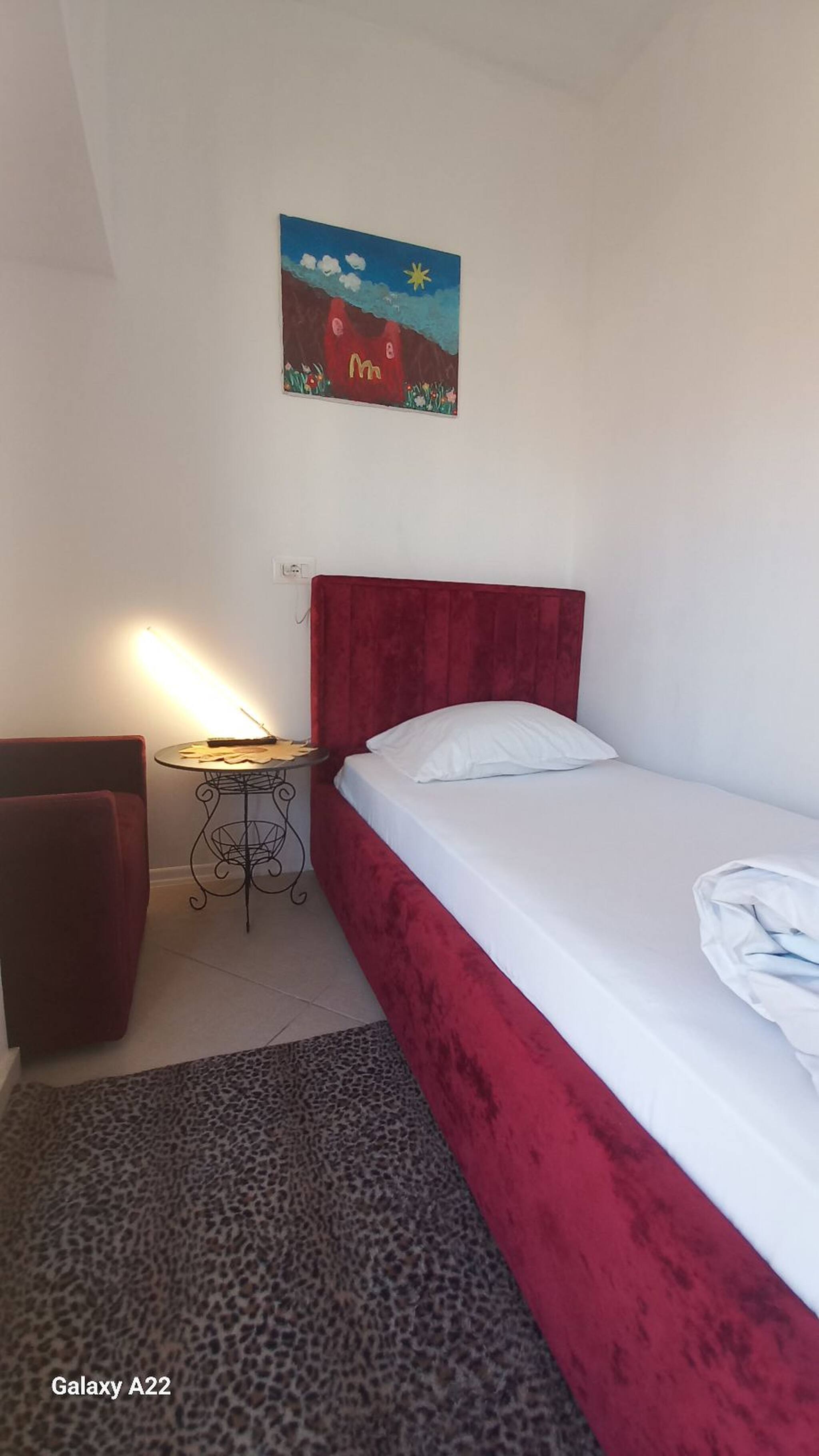 1 Habitación Individual Con Balcón Y Vista A La Ciudad - Tirana