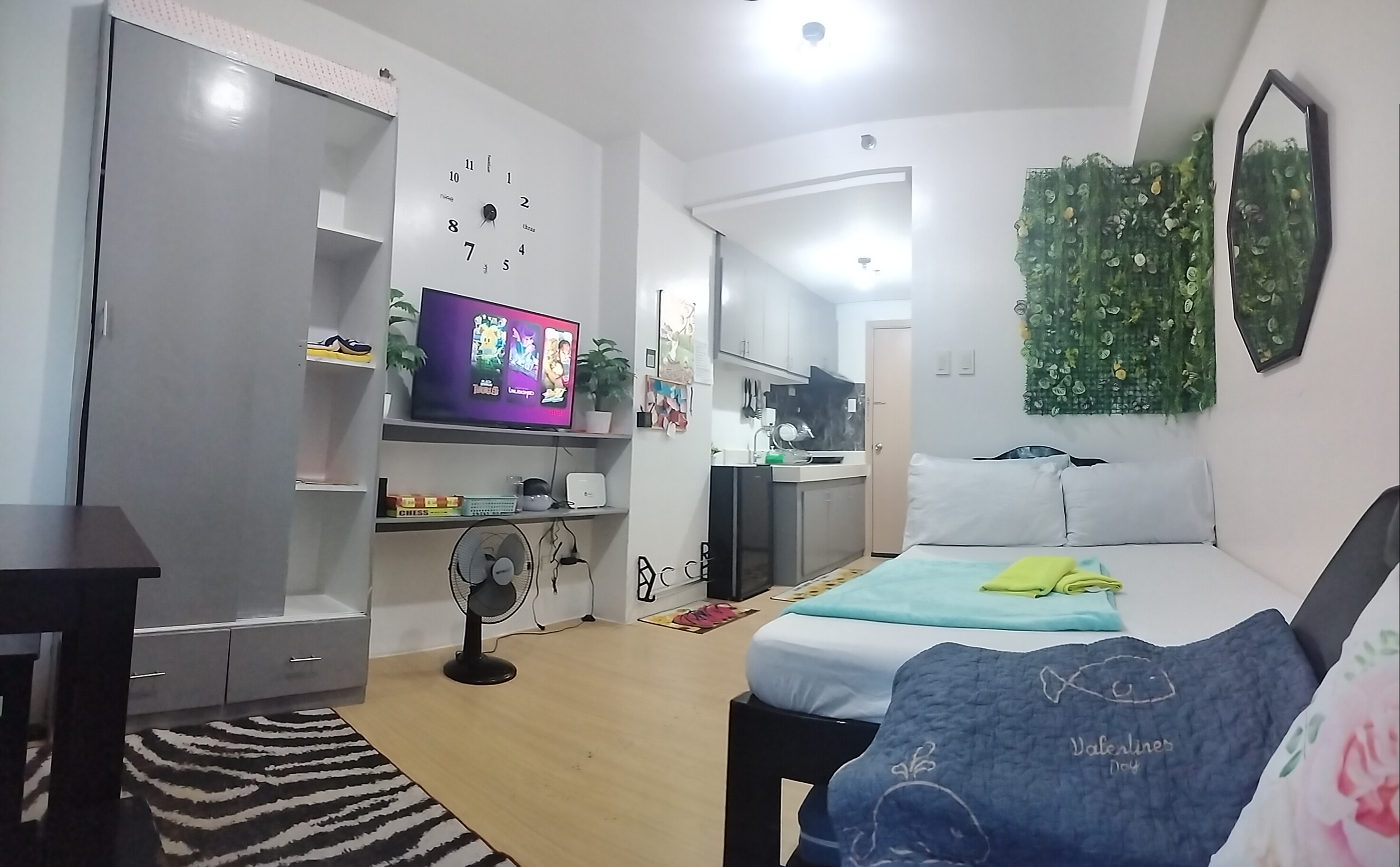 Luxurious City Getaway In Quezon City - Private Condo For Rent - Quezon City