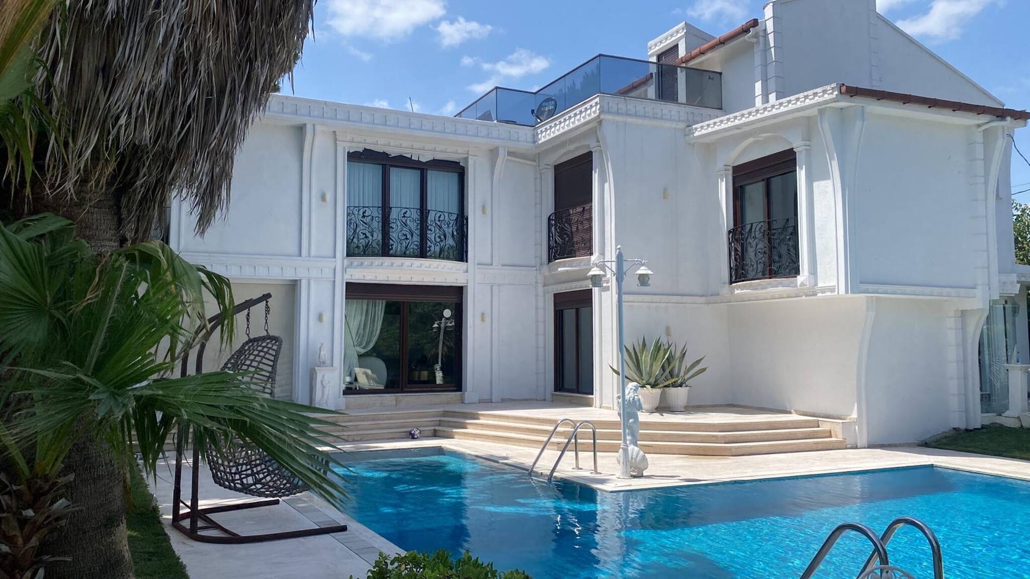 6-room Villa With Private Pool And Garden - Sahil