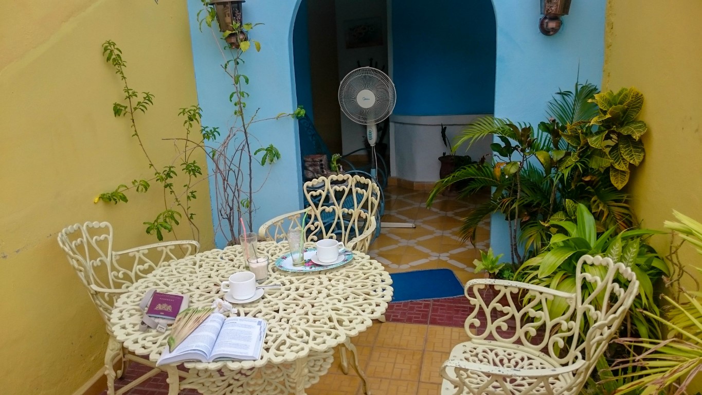 Yanara Fambyh Hostal - Cuba