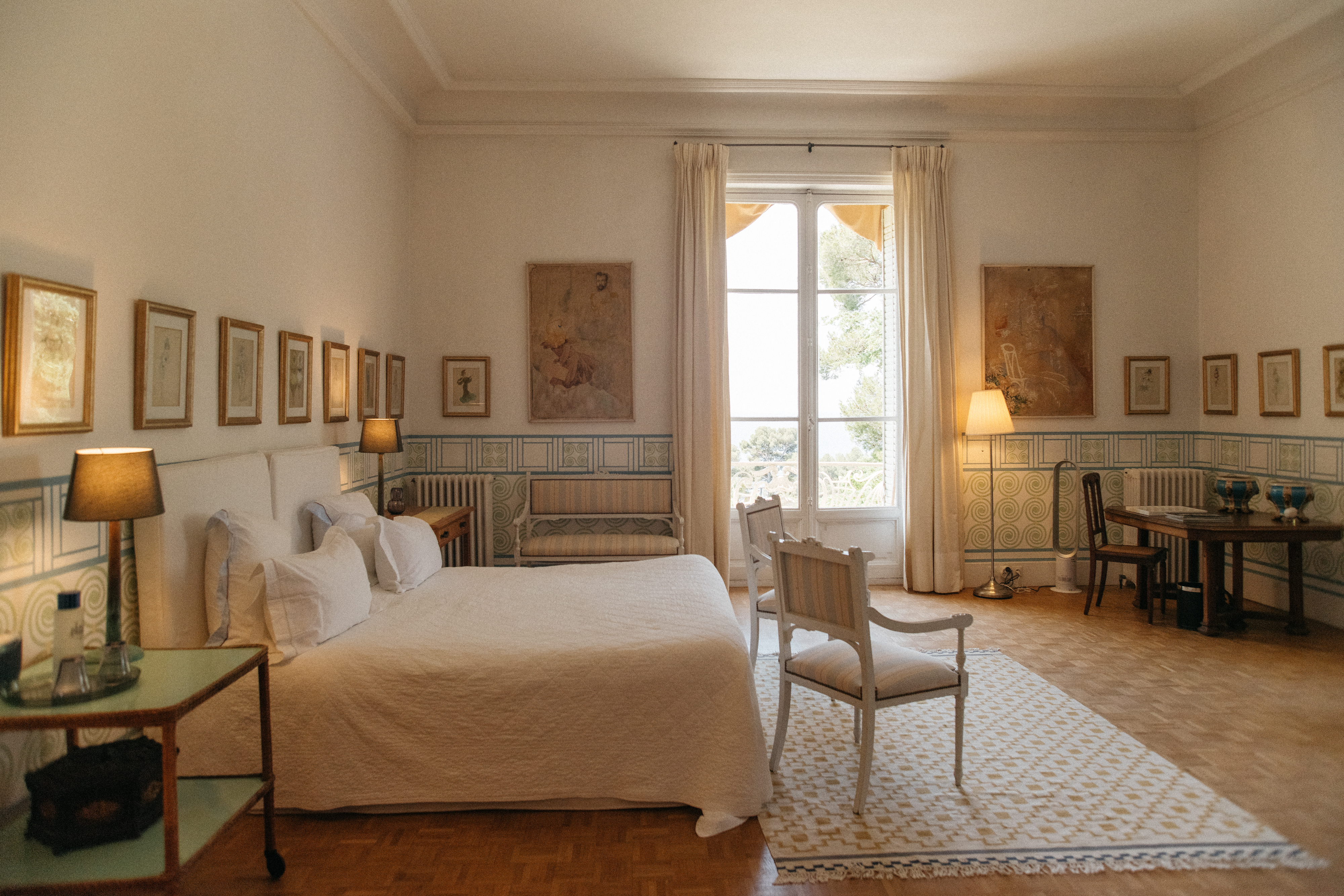 Camera D'albergo In Una Villa D'eccezione - La Garde