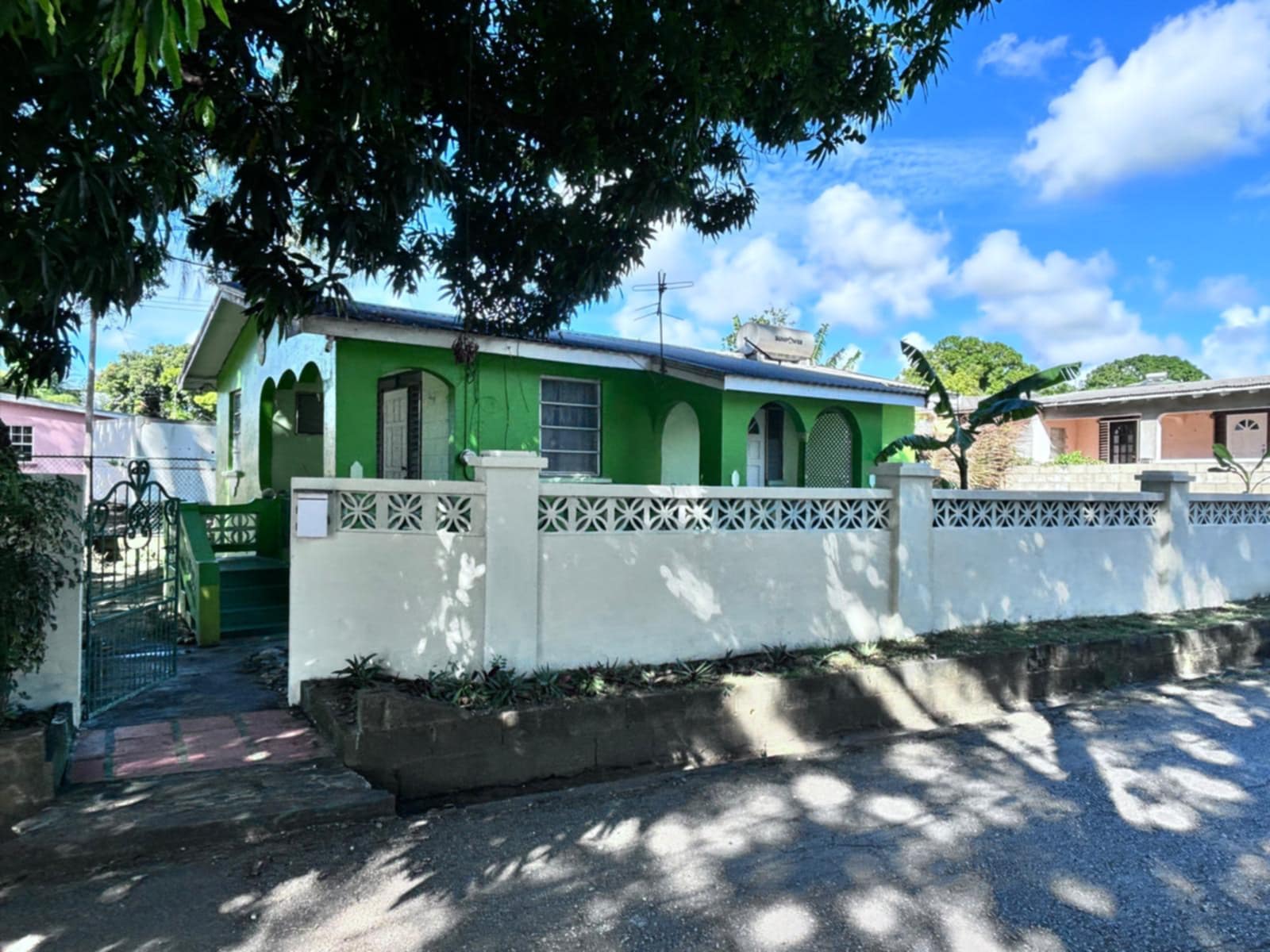 Encantadora Casa De Vacaciones En Lower Carlton, Barbados - Barbados