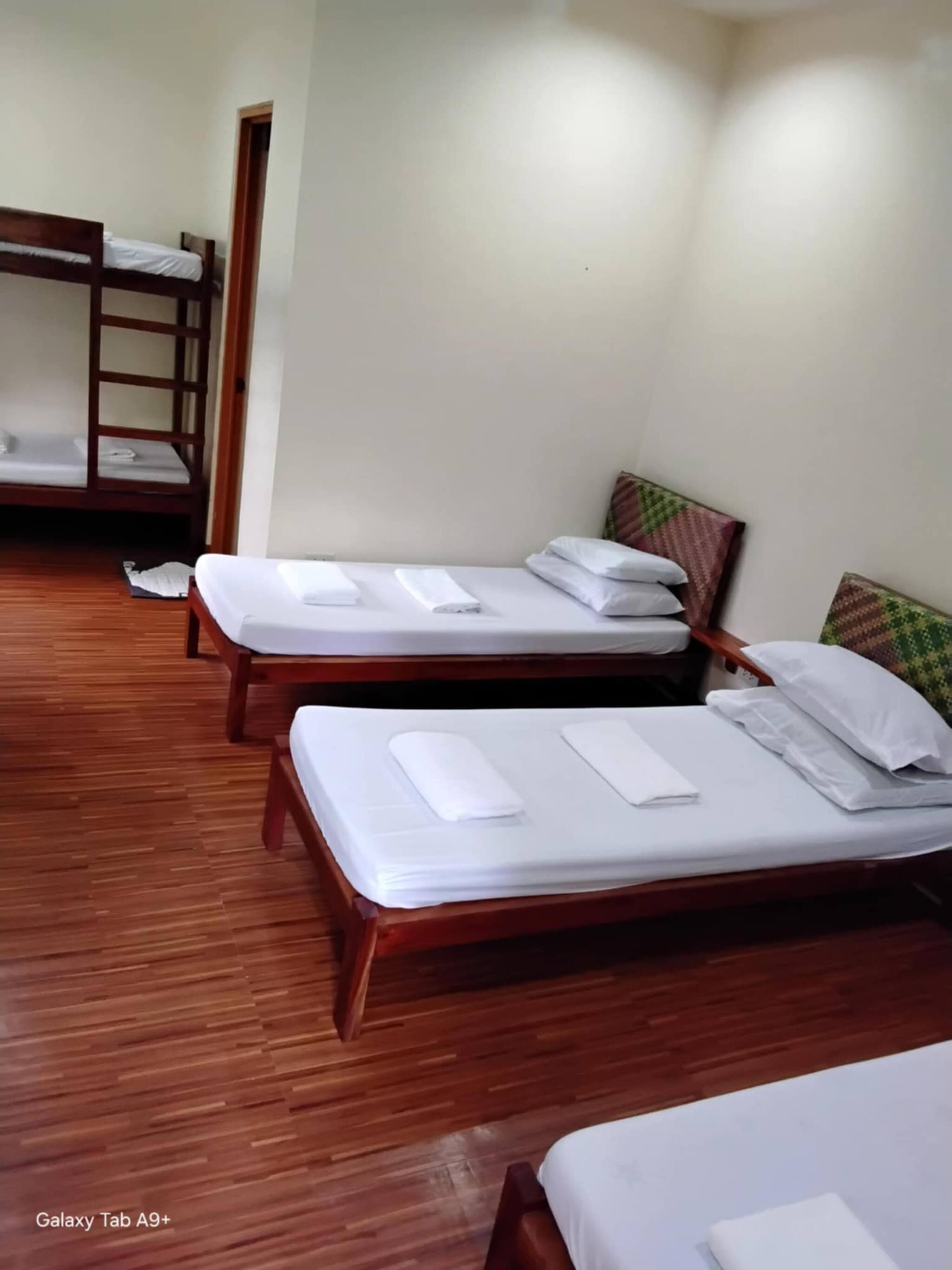 Camiguin Lanzones Resort - Dormitory Room 5 Pax - Camiguin