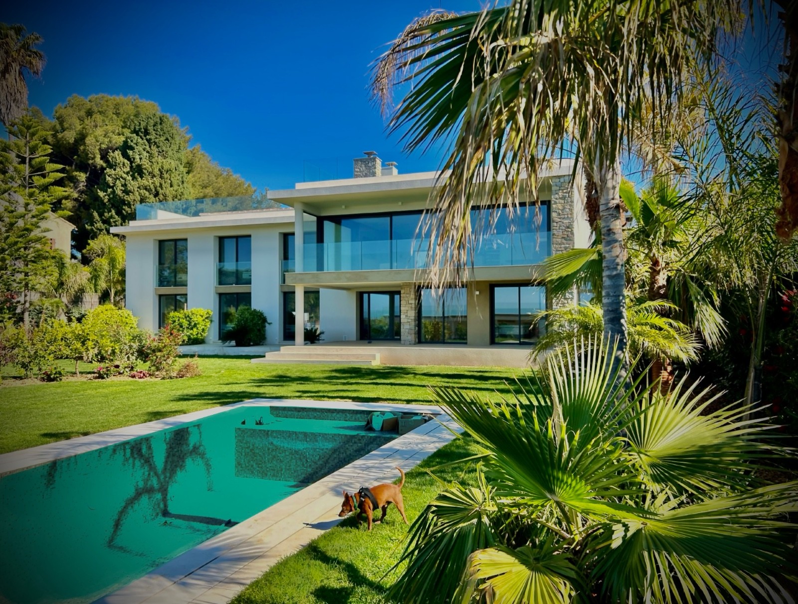 Villa Ile Verte In La Ciotat Ein Modernes Juwel Mit Blick Auf Das Mittelmeer - La Ciotat