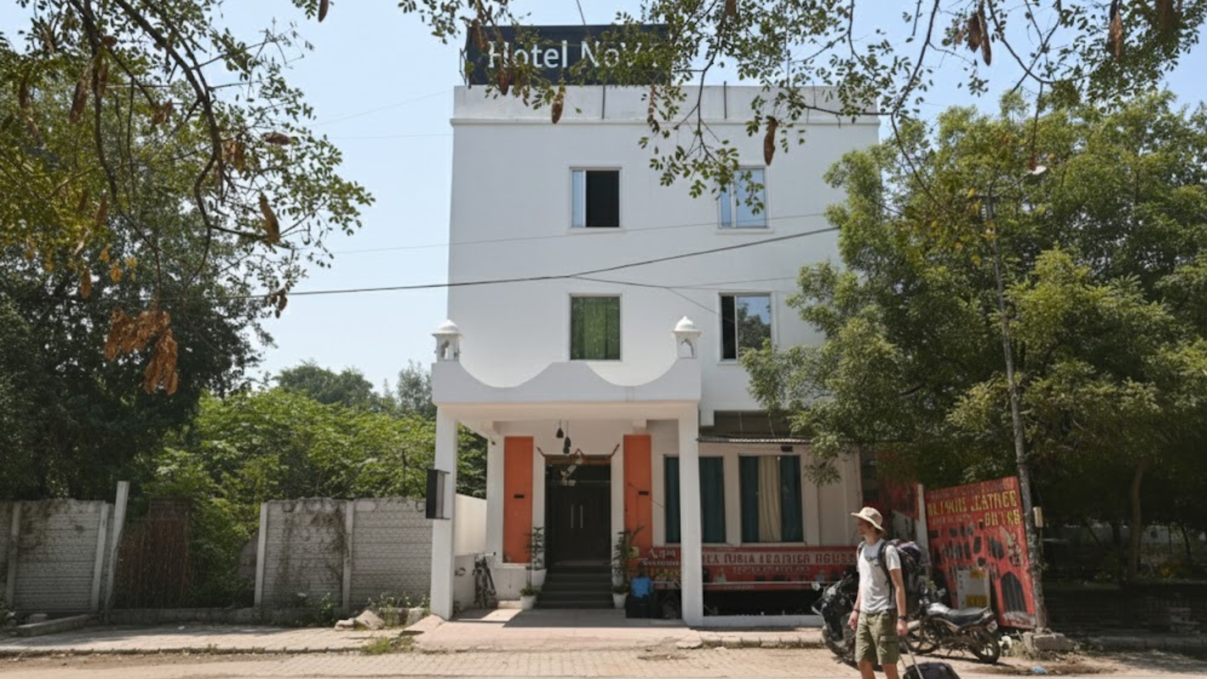 Hotel Novo Agra -1 Km From Taj Mahal - Agra
