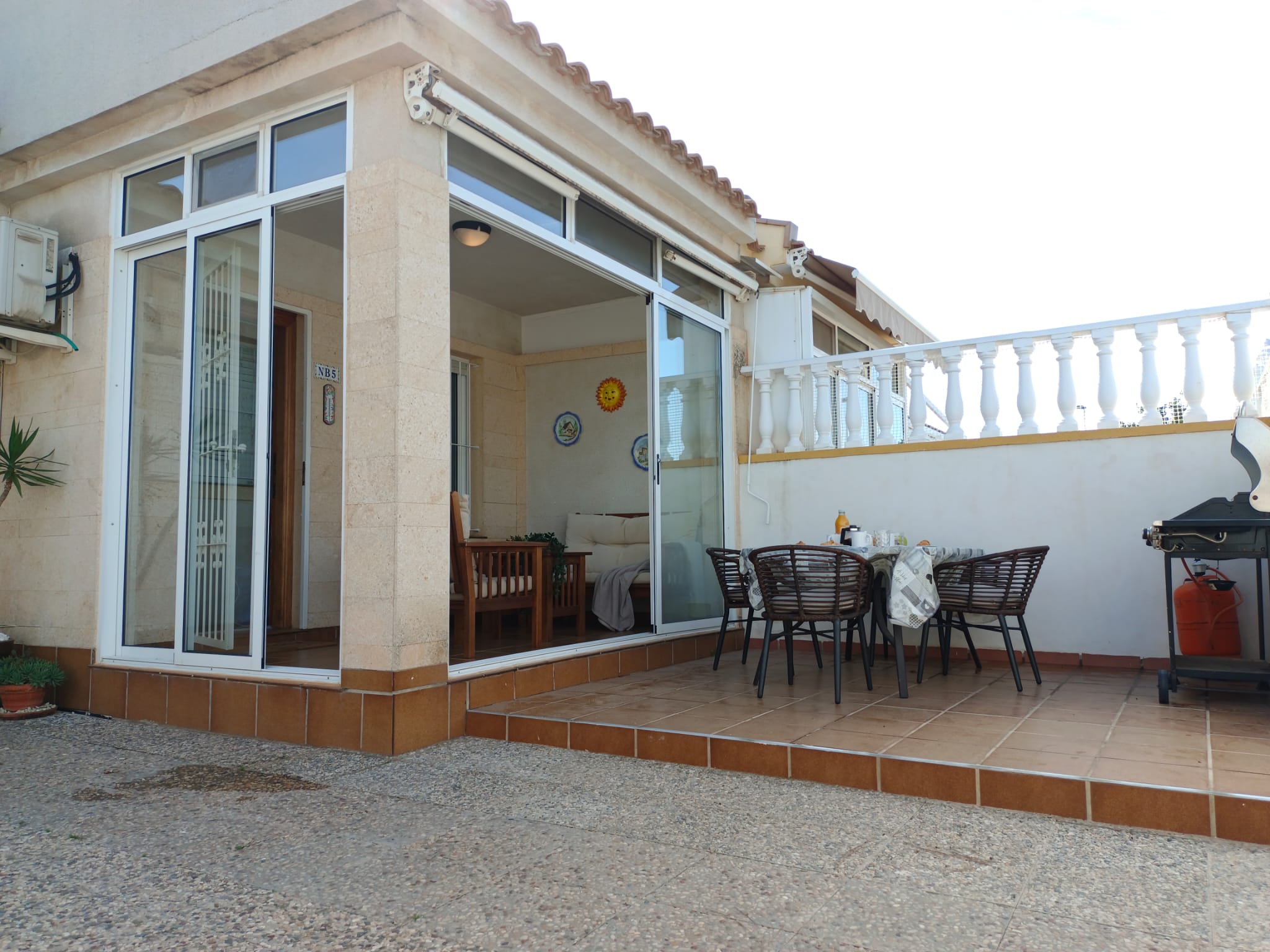 Bungalow Vlak Bij Het Strand In Torrevieja, Aguas Nuevas - Torrevieja