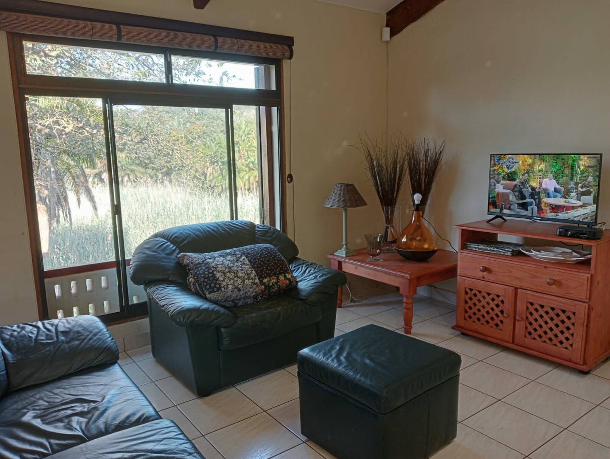 Tranquil Beach House In Southbroom Are, Marina Beach, With Stunning Lagoon Views - Southbroom