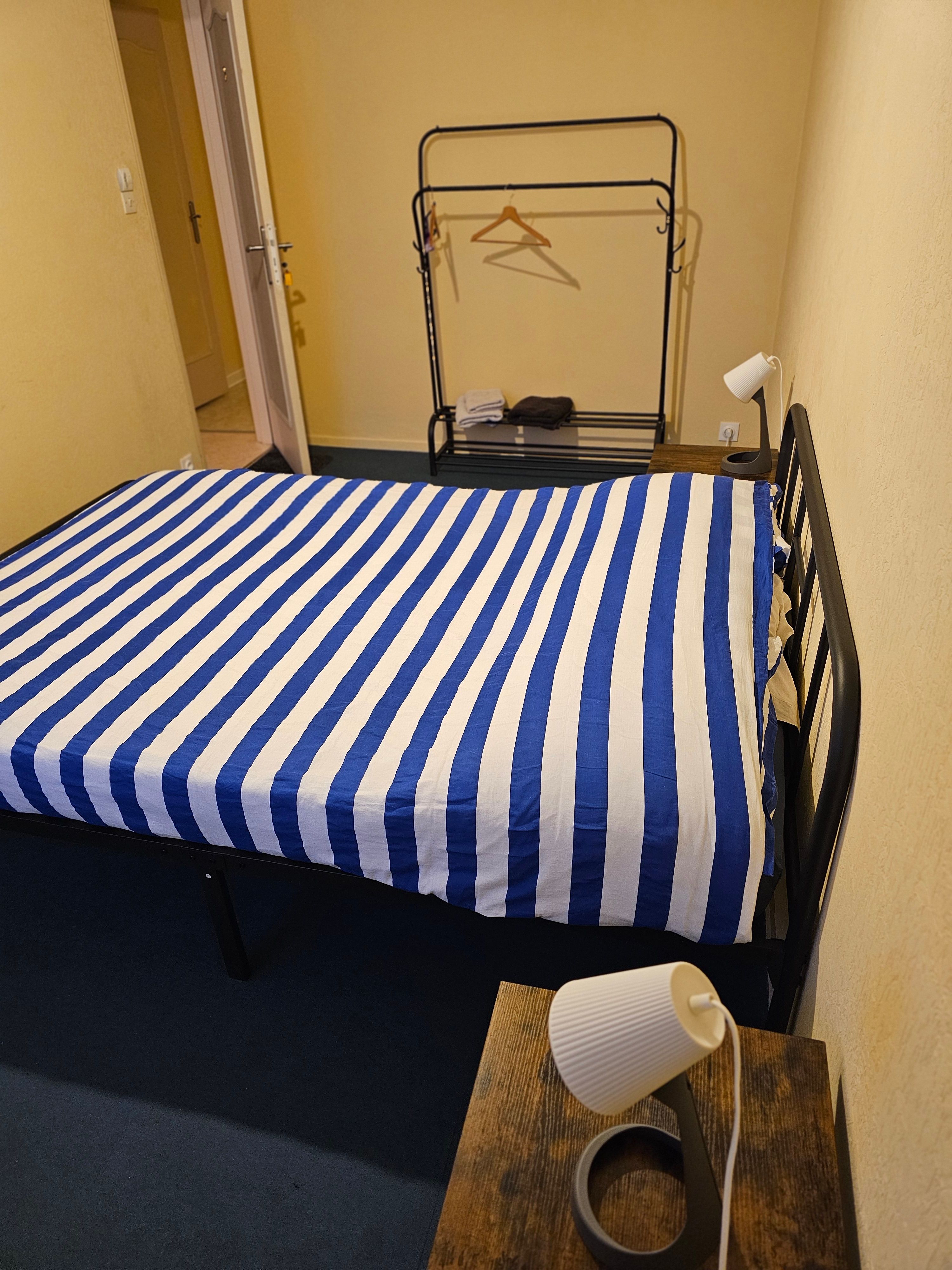 Encantador Apartamento De 3 Dormitorios En Saint-pierre-des-corps - Tours