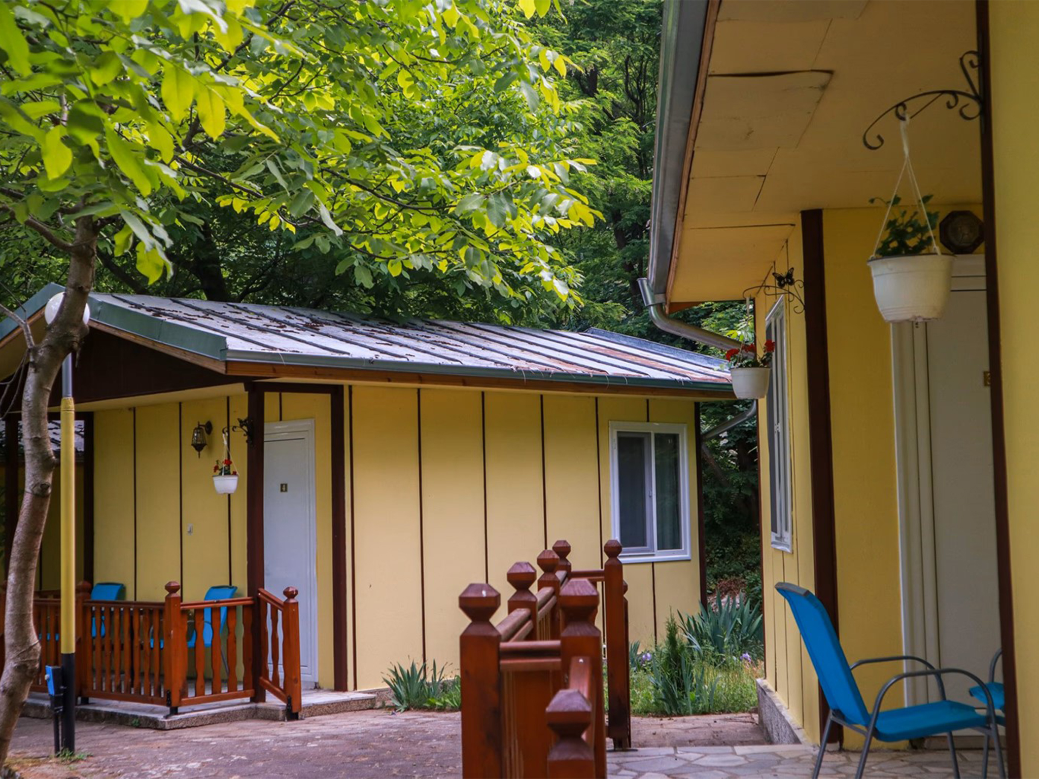 Idealer Bungalow Für 2 Oder 3 Gäste, Umgeben Von Einem Schönen Garten - Bulgarien