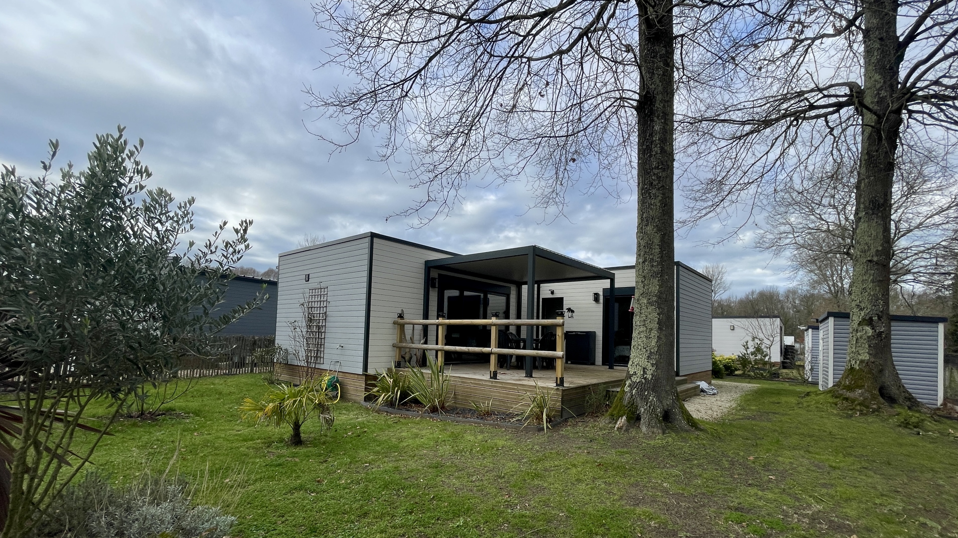 Comfortable Ecolodge With Heated Swimming Pool And Jacuzzi Open All Year Round - Charente-Maritime