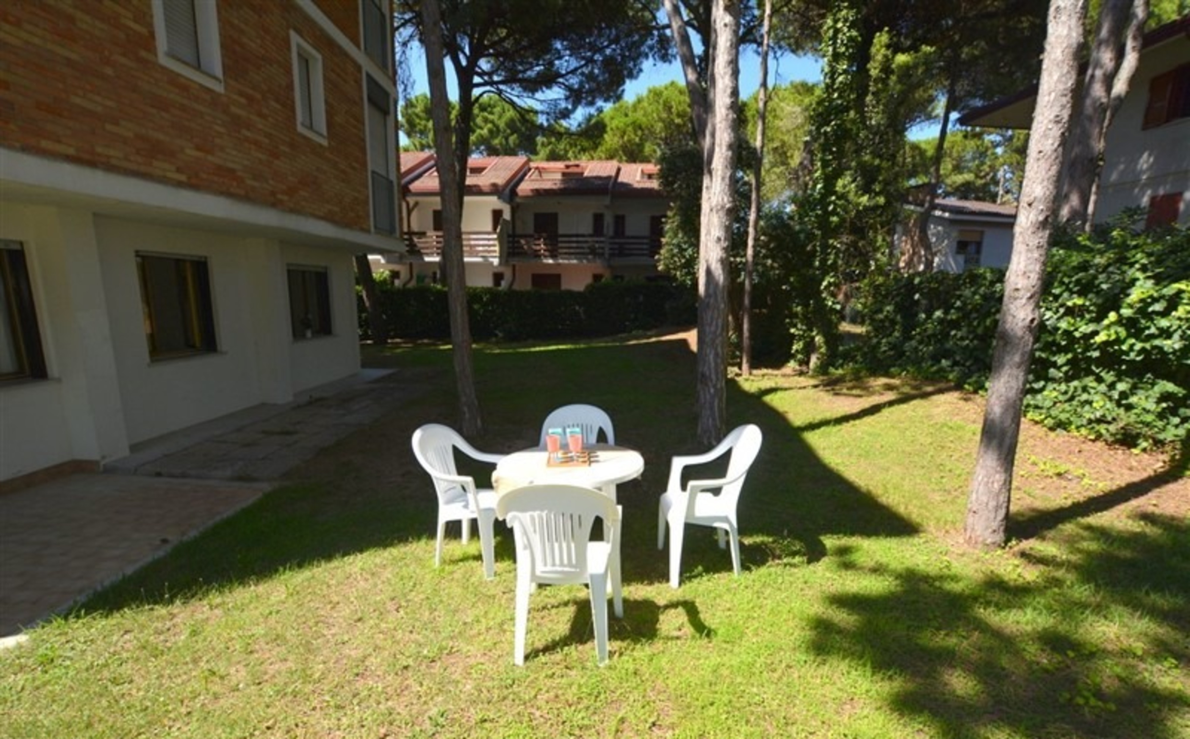 Appartement Confortable Avec Jardin Clôturé à Lignano Sabbiadoro - Lignano Pineta