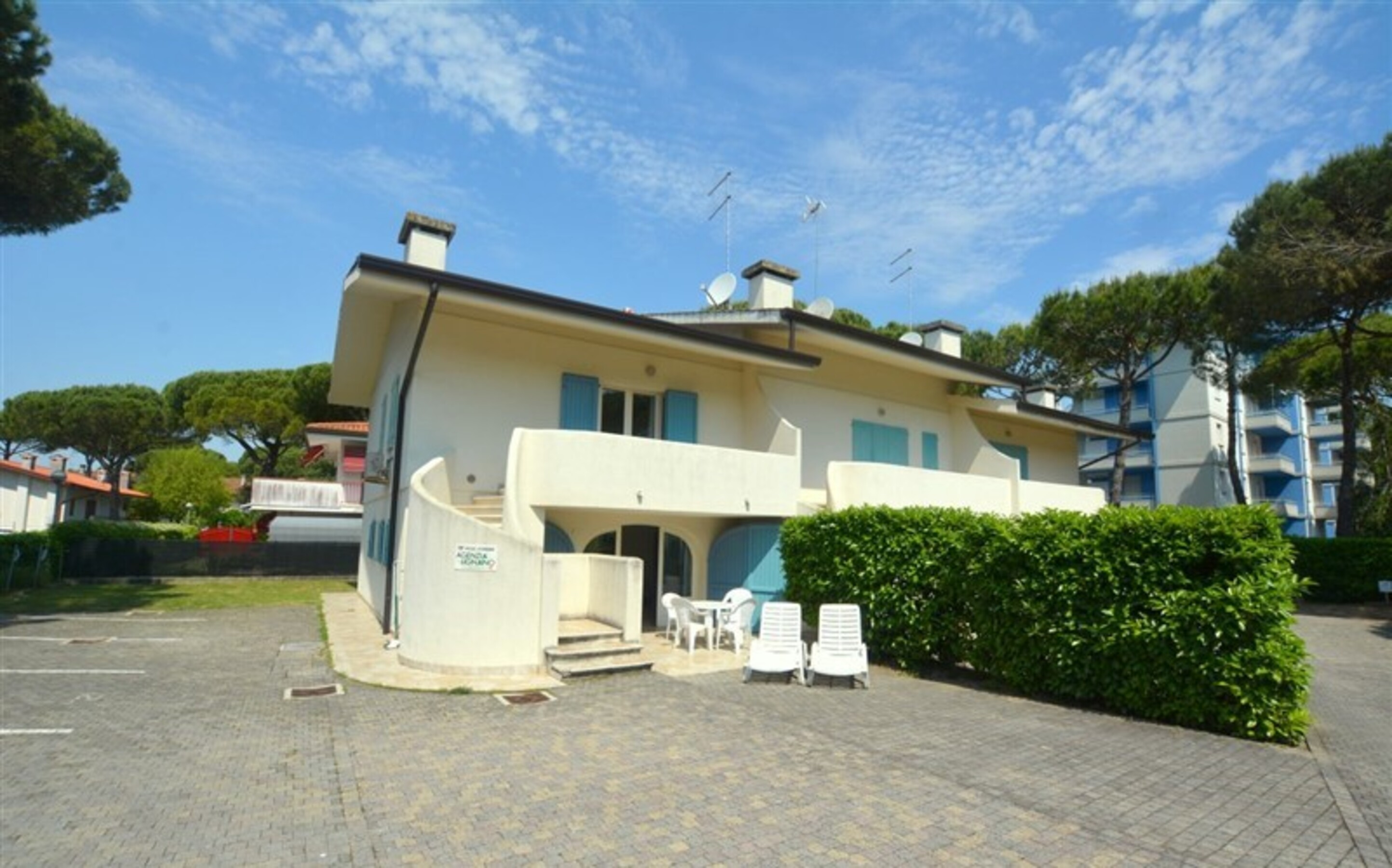 Charmante Villa In Strandnähe Mit Parkplatz - Lignano Sabbiadoro