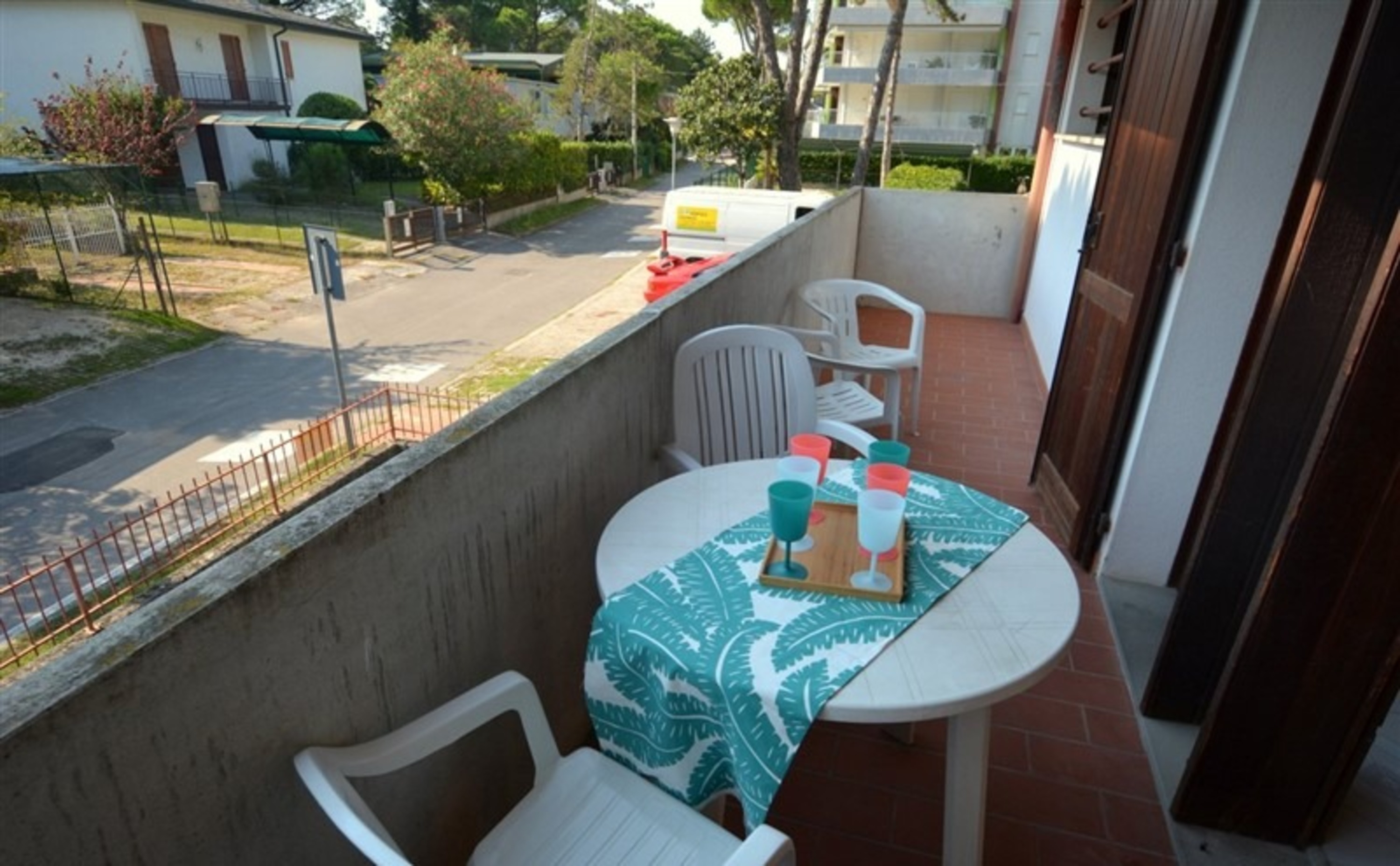 Komfortable Wohnung Mit Balkon Für 5 Gäste In Lignano Sabbiadoro - Lignano Pineta