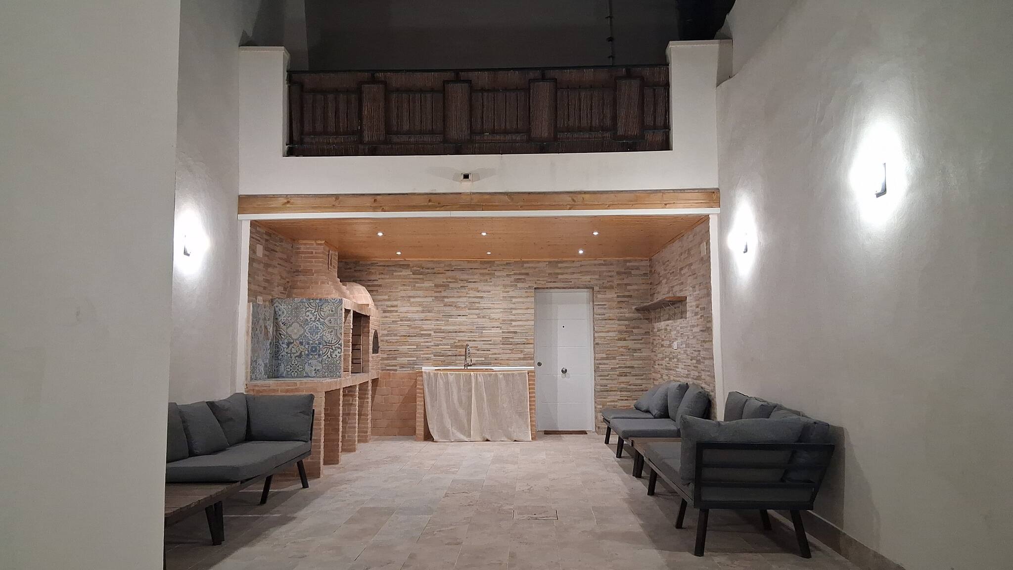 Retiro De Montaña En Castalla, Con Bar Privado En Alicante - Perfecto Para Grupo - Castalla