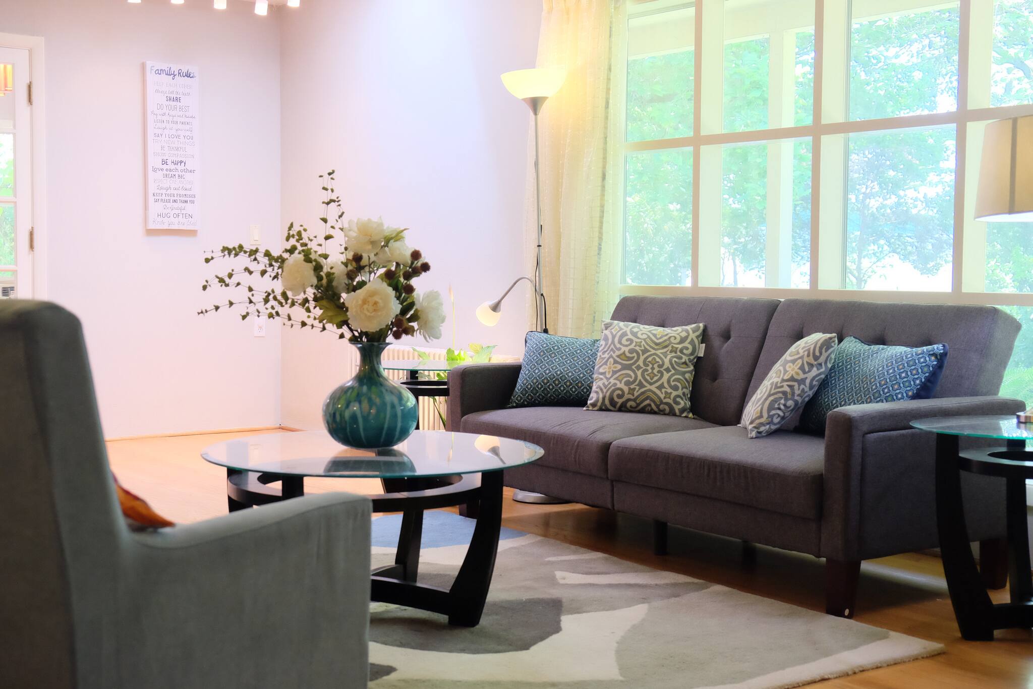 Oregon Jade Lodging-two Bedrooms Portland Suburban With Crib Near Pdx - Troutdale, OR