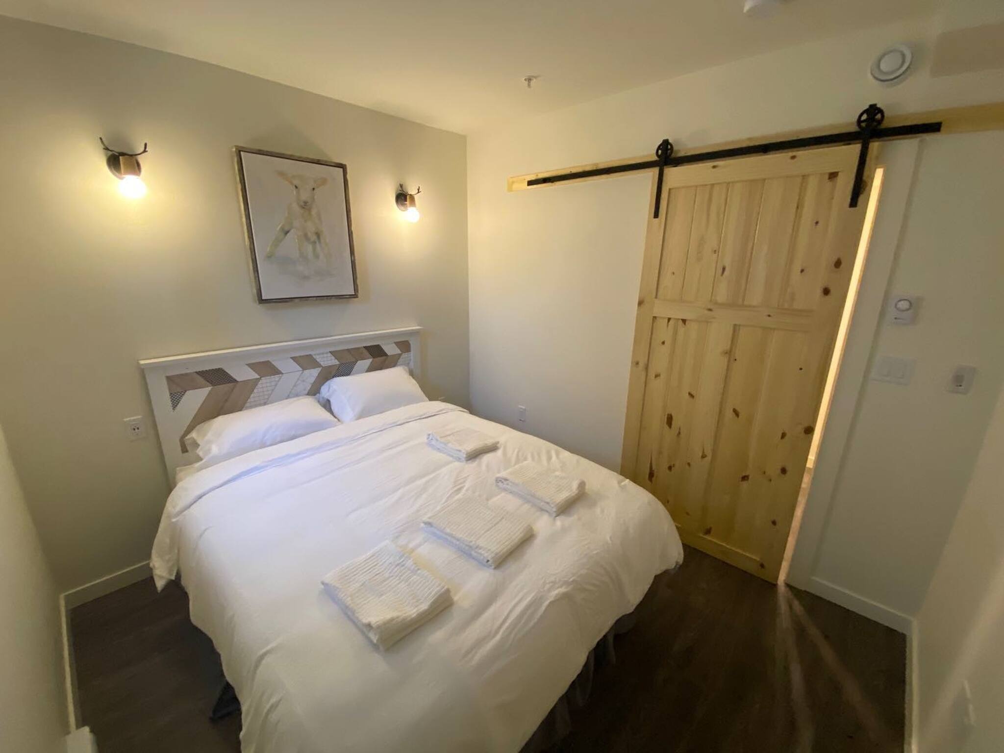 Brand New Dt 1 Br Close To All Edmonton, Canada - Alberta