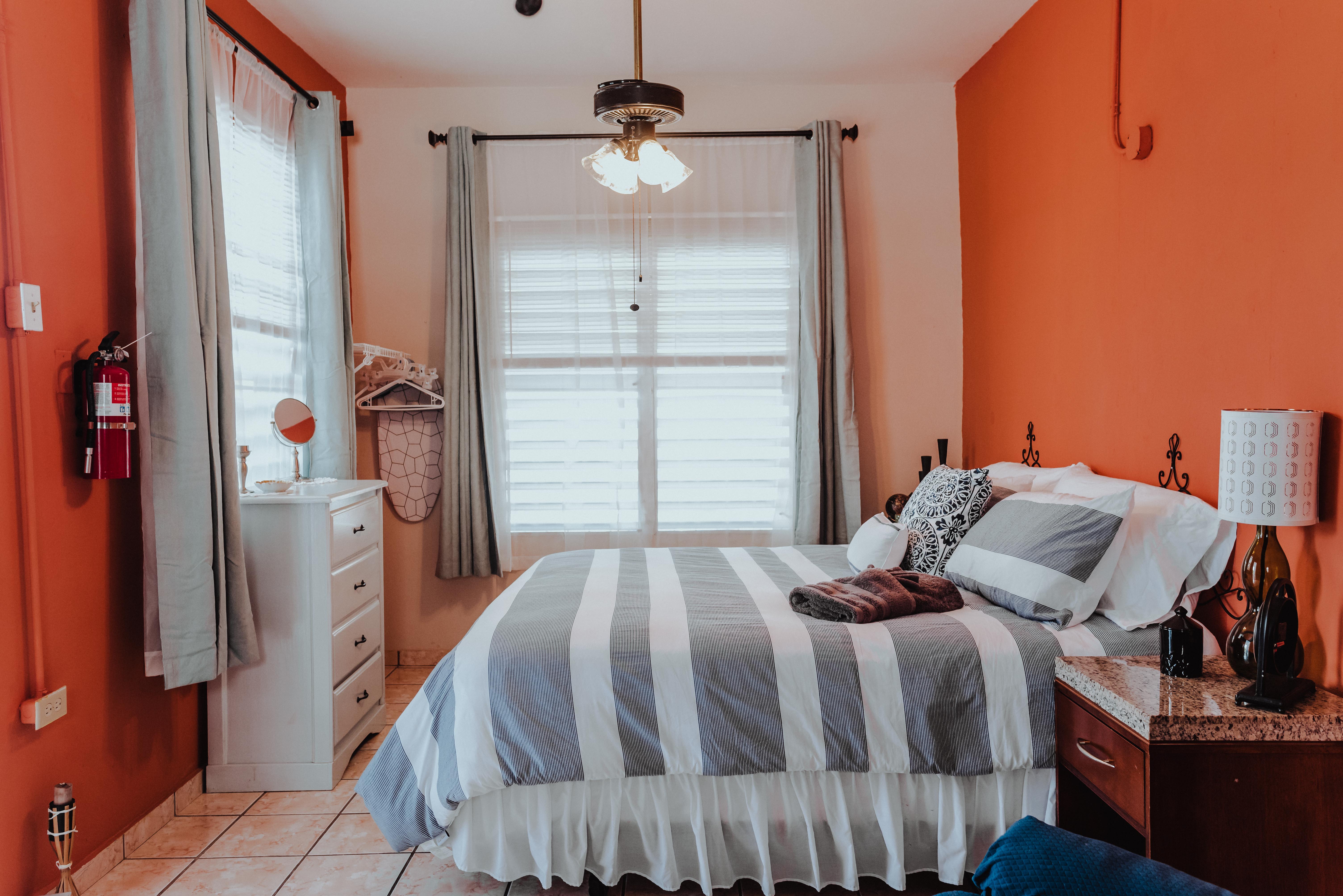 2 Cozy College Student Room With Ac, Wi-fi, Kitchenette - Puerto Rico