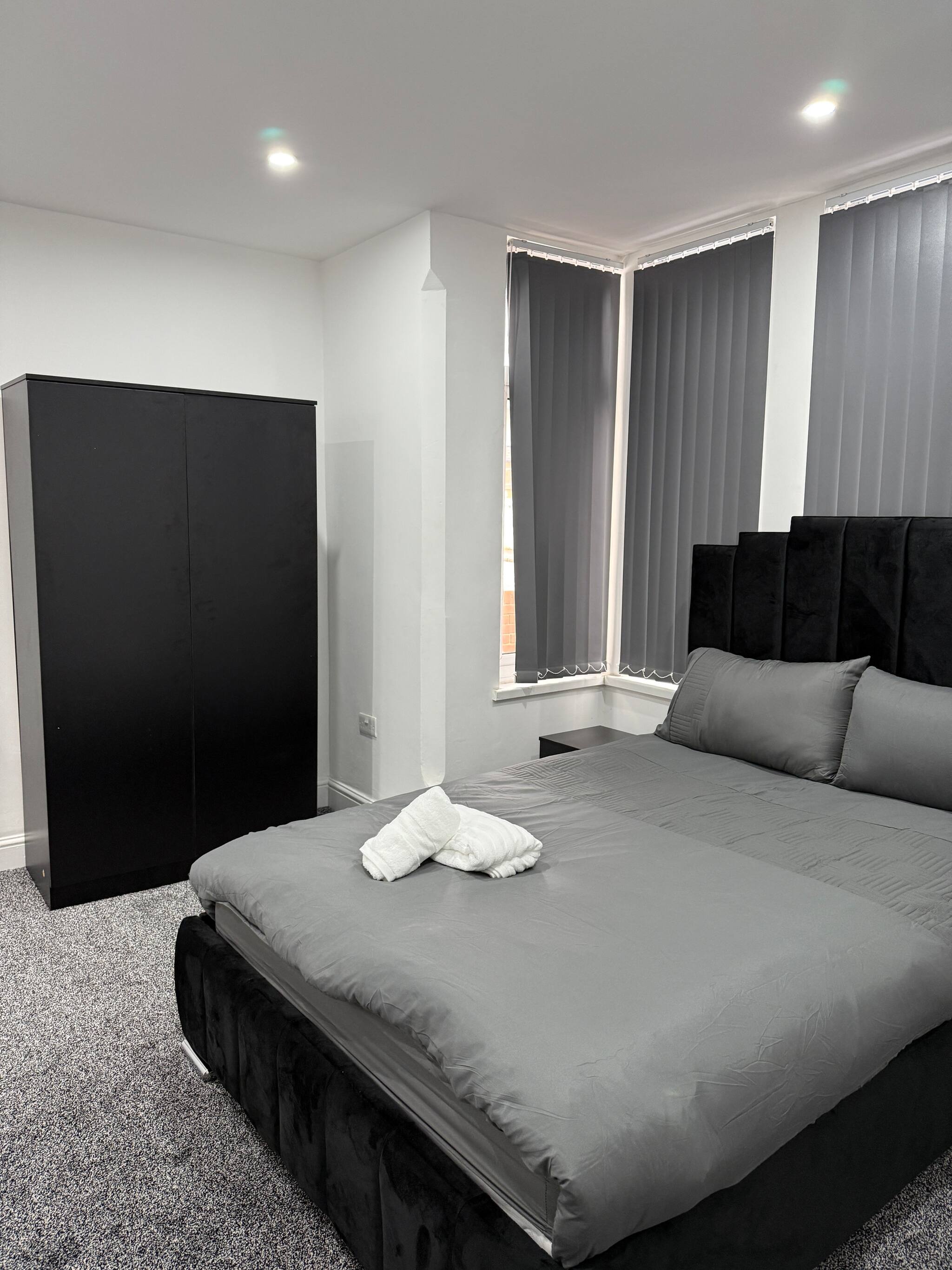 Peaceful Luton Apartment With Electric Heating & Wifi - Luton