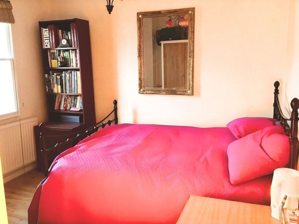 Women Only - Private Guest Room In Sw6 With Private En-suite Bathroom - Fulham