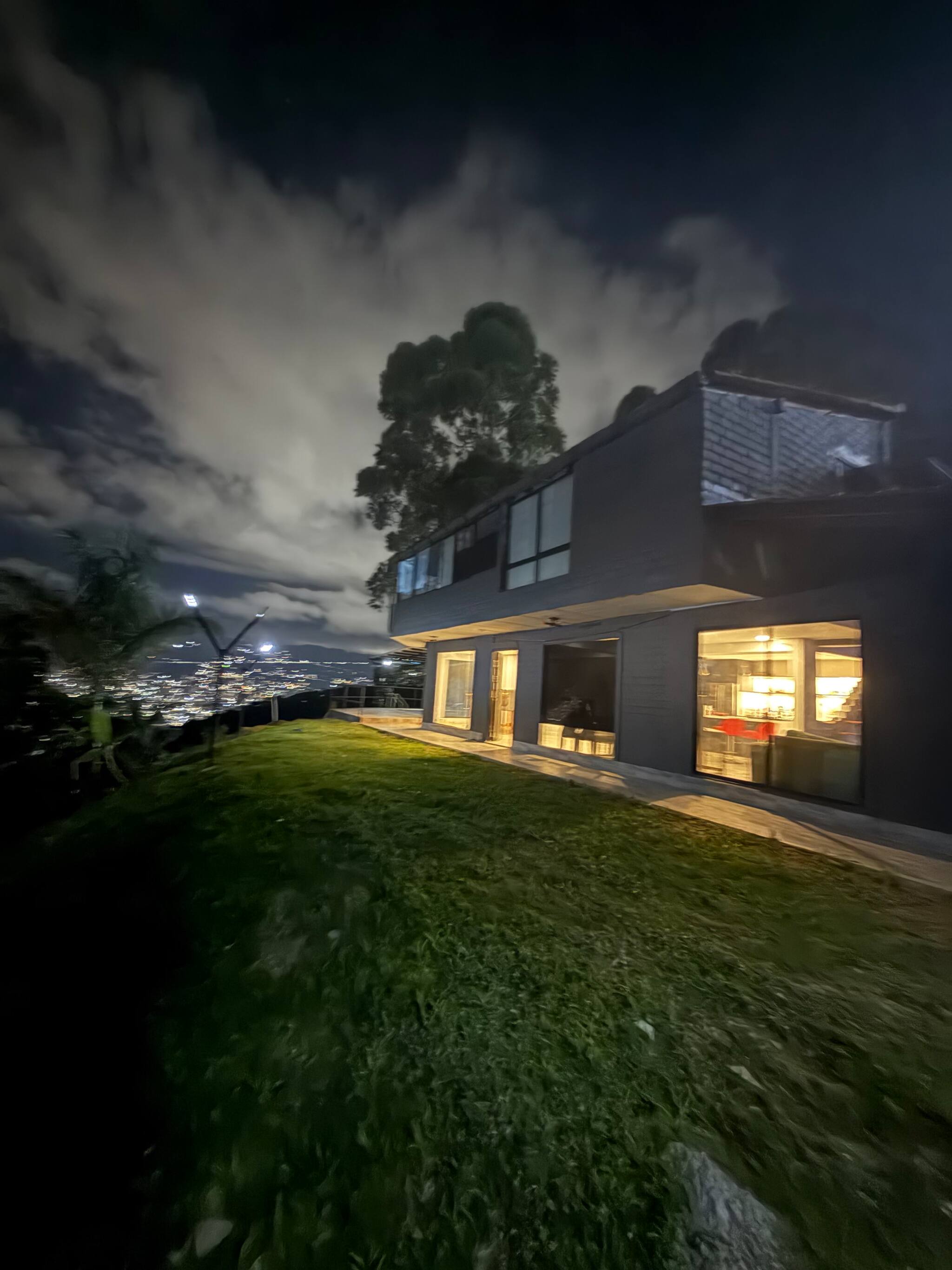 Magnífica Finca Con Vistas, Piscina, Minifútbol, Baloncesto - Itagüi