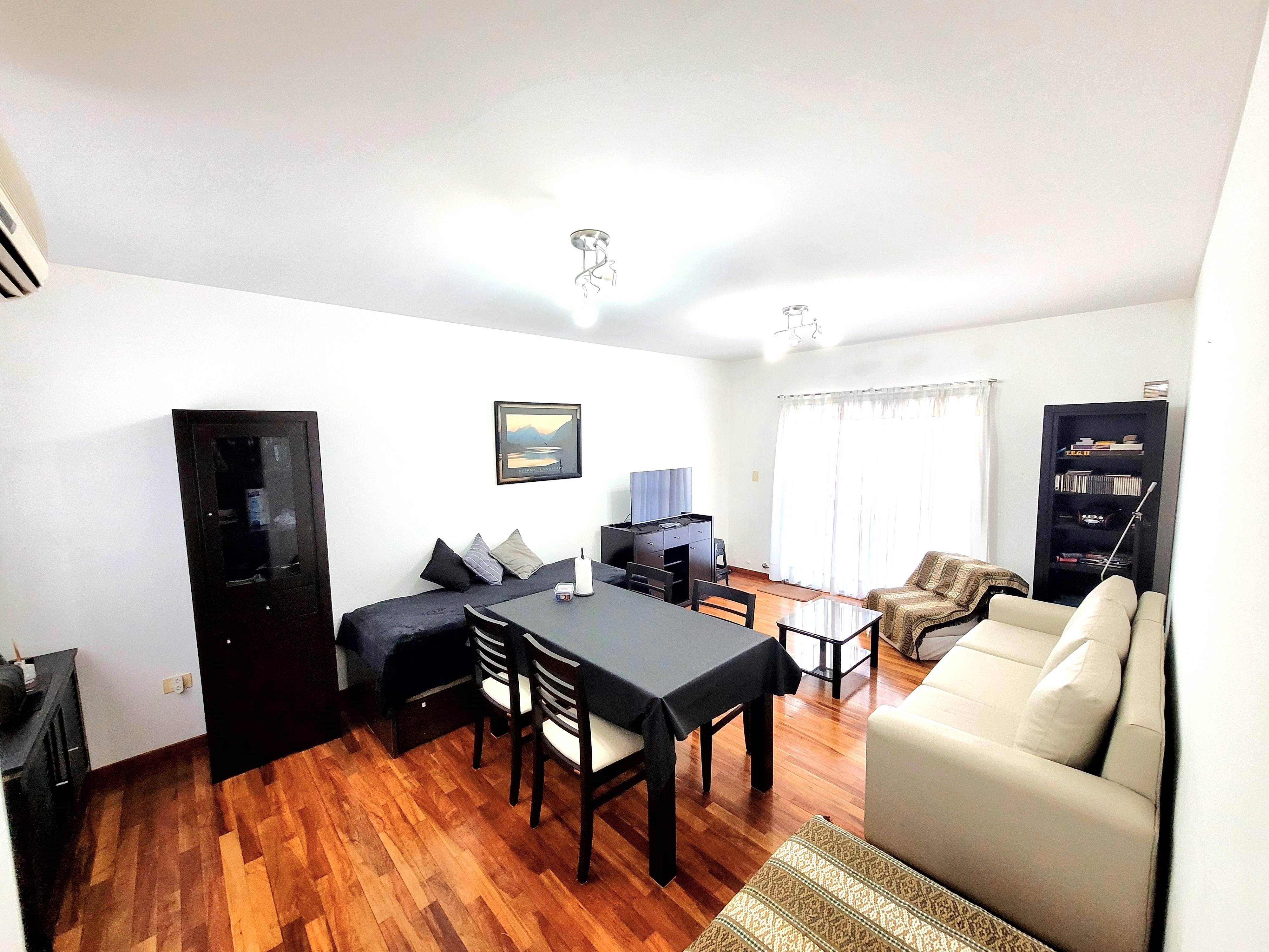 Centrico Y Muy Completo Departamento - La Plata, Argentina