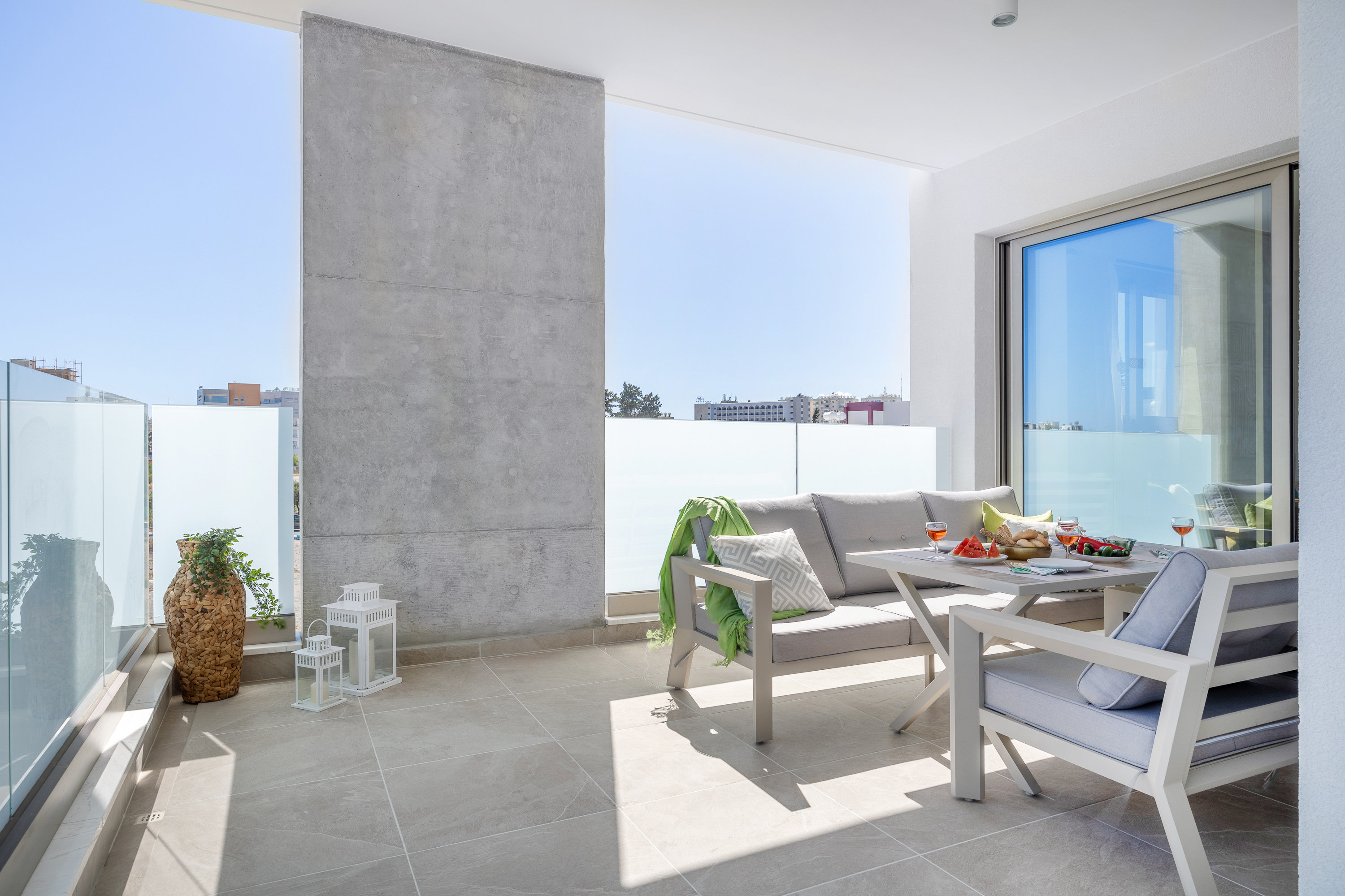 101 Mulberry Tree- Spacious With Large Terrace - Limassol
