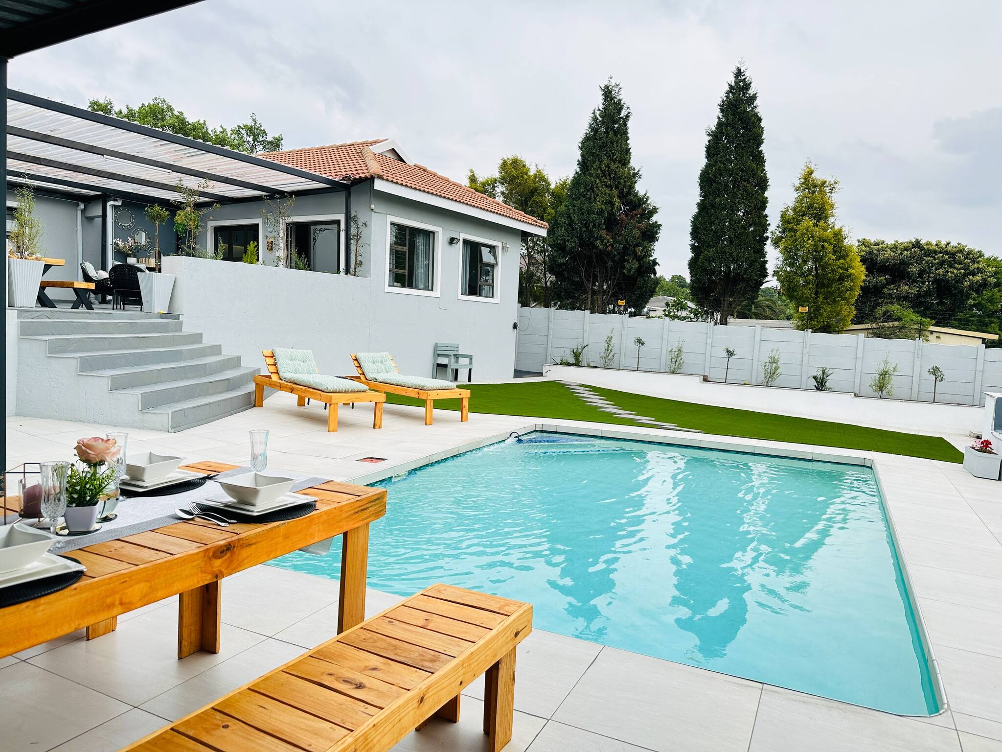 Staycation With Back Up Power - Germiston