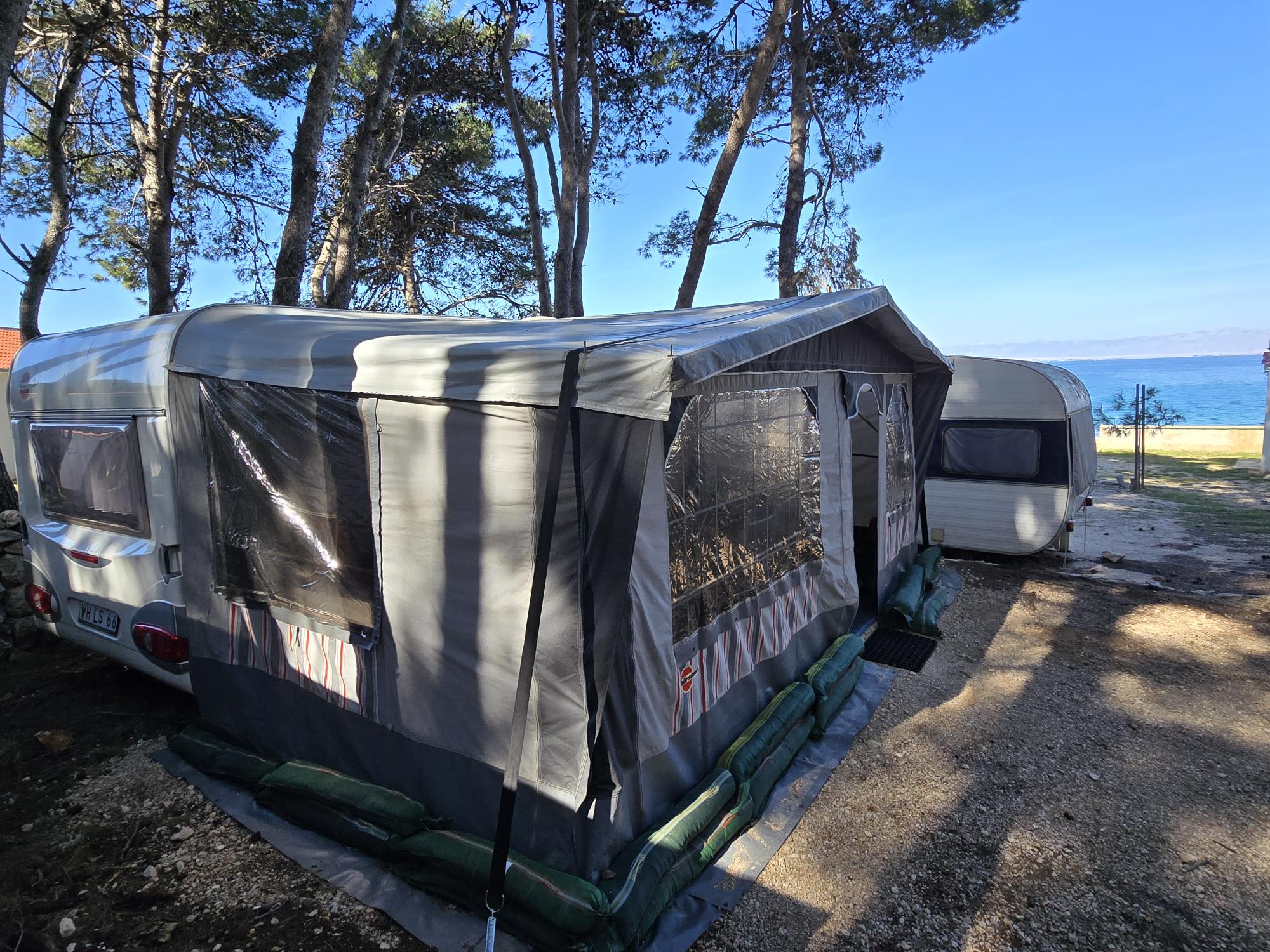 Wohnwagen In Der Nähe Des Meeres 1 - Dugi Otok
