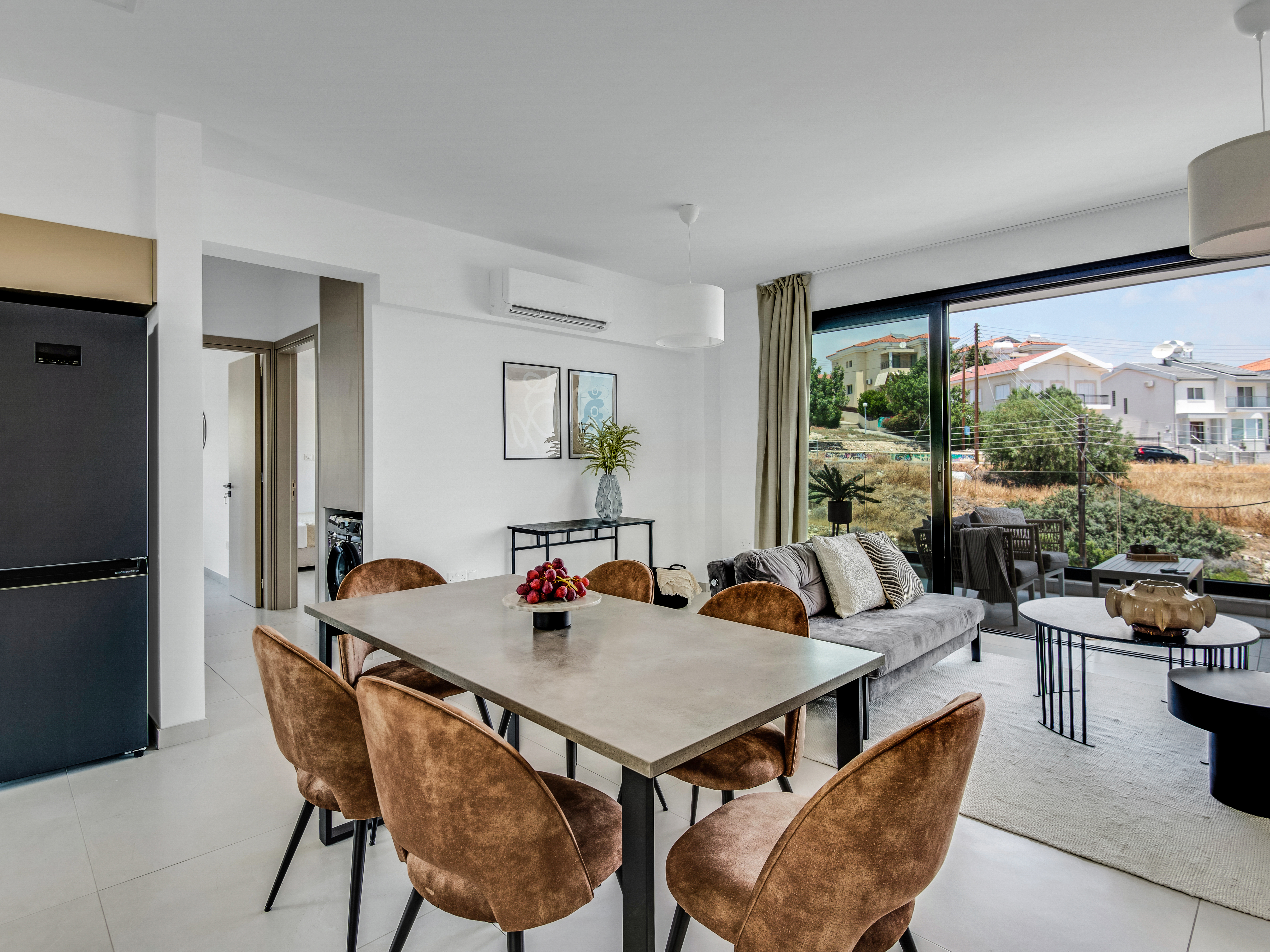 Sanders Elgio - Generous 2-bdr Apt W Balcony - Cyprus