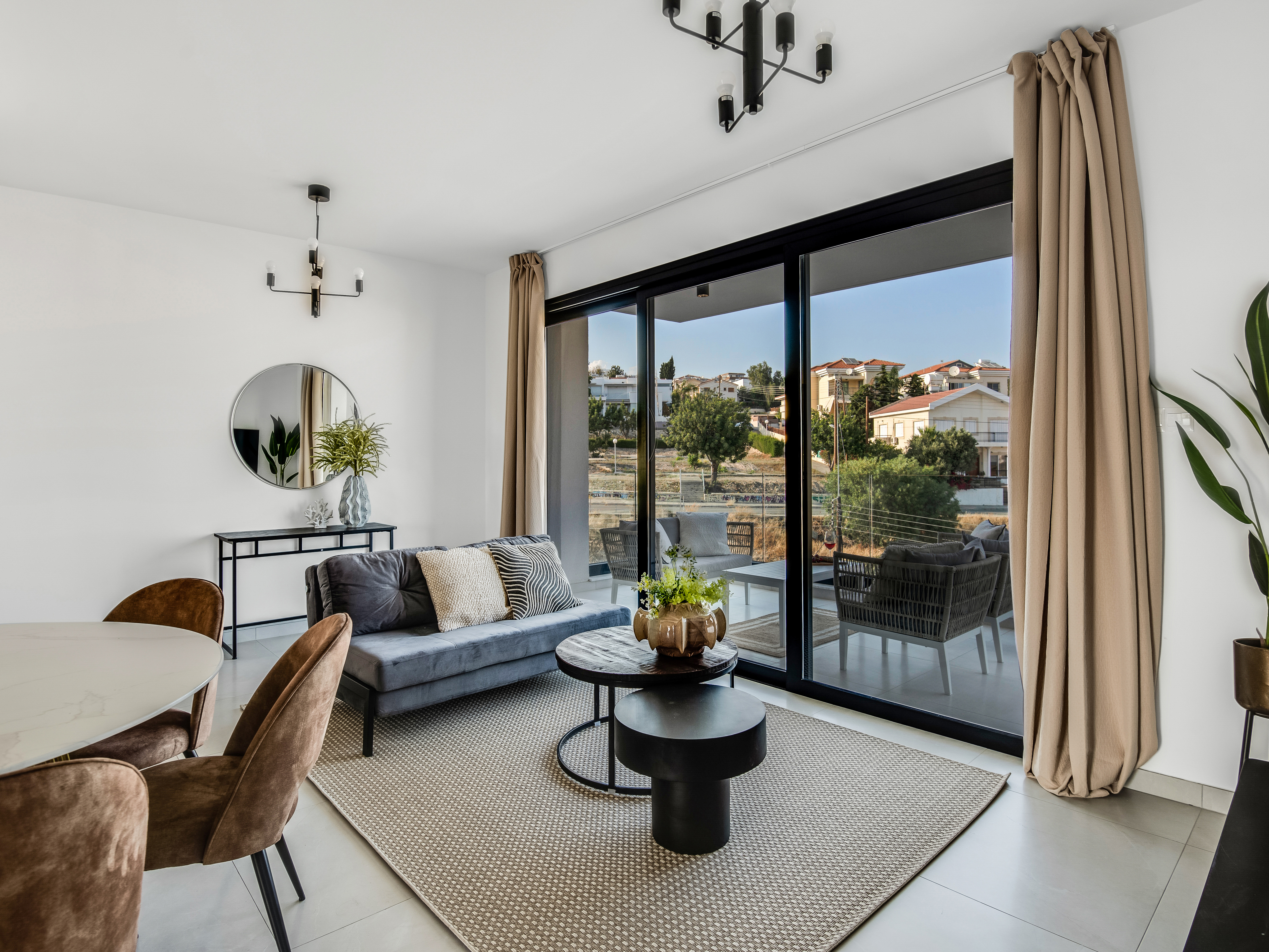 Sanders Elgio - Precioso Apartamento De 3 Dormitorios Con Balcón - Limasol