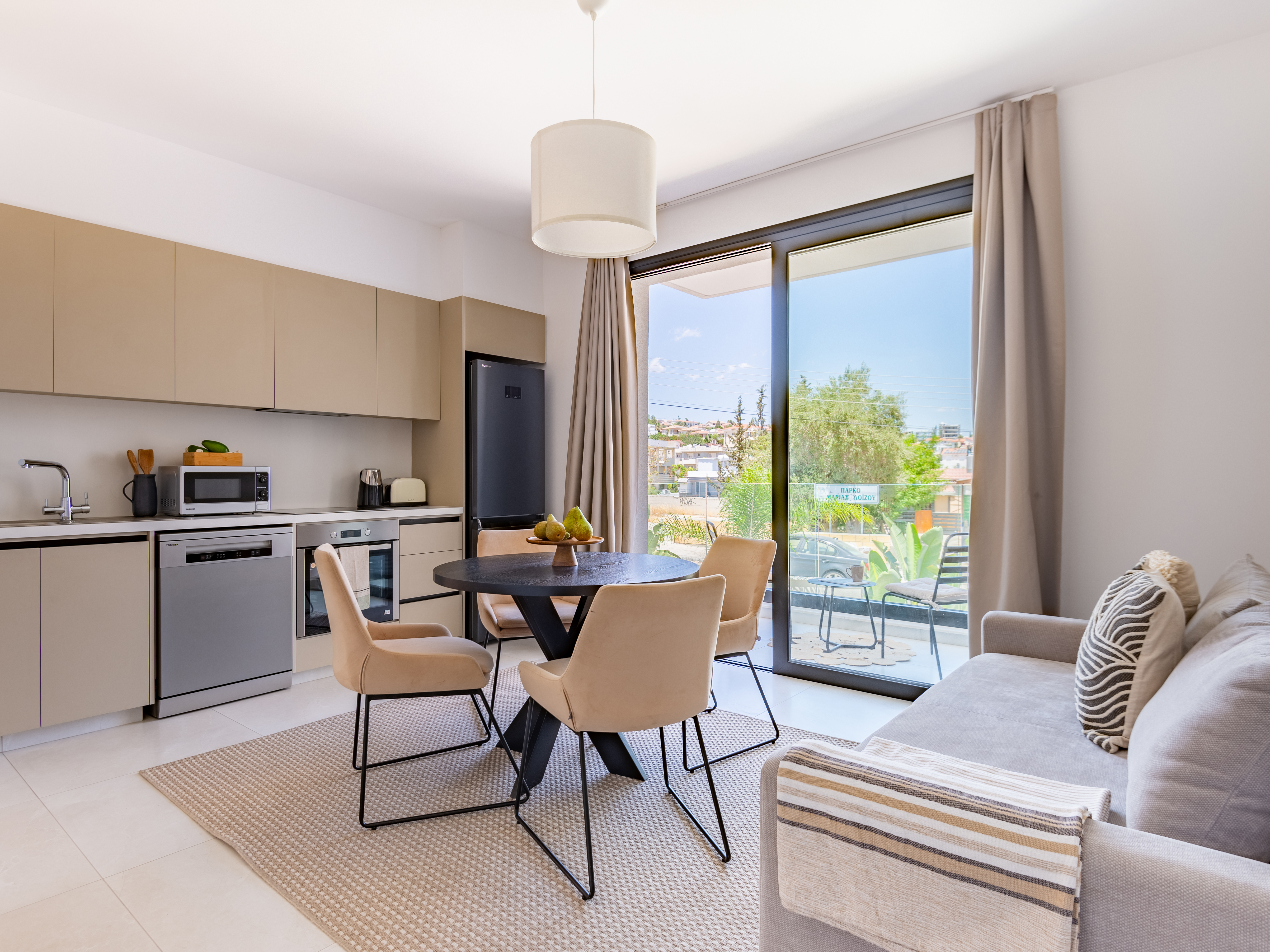 Sanders Only - Enchanting Studio With Balcony - Limassol