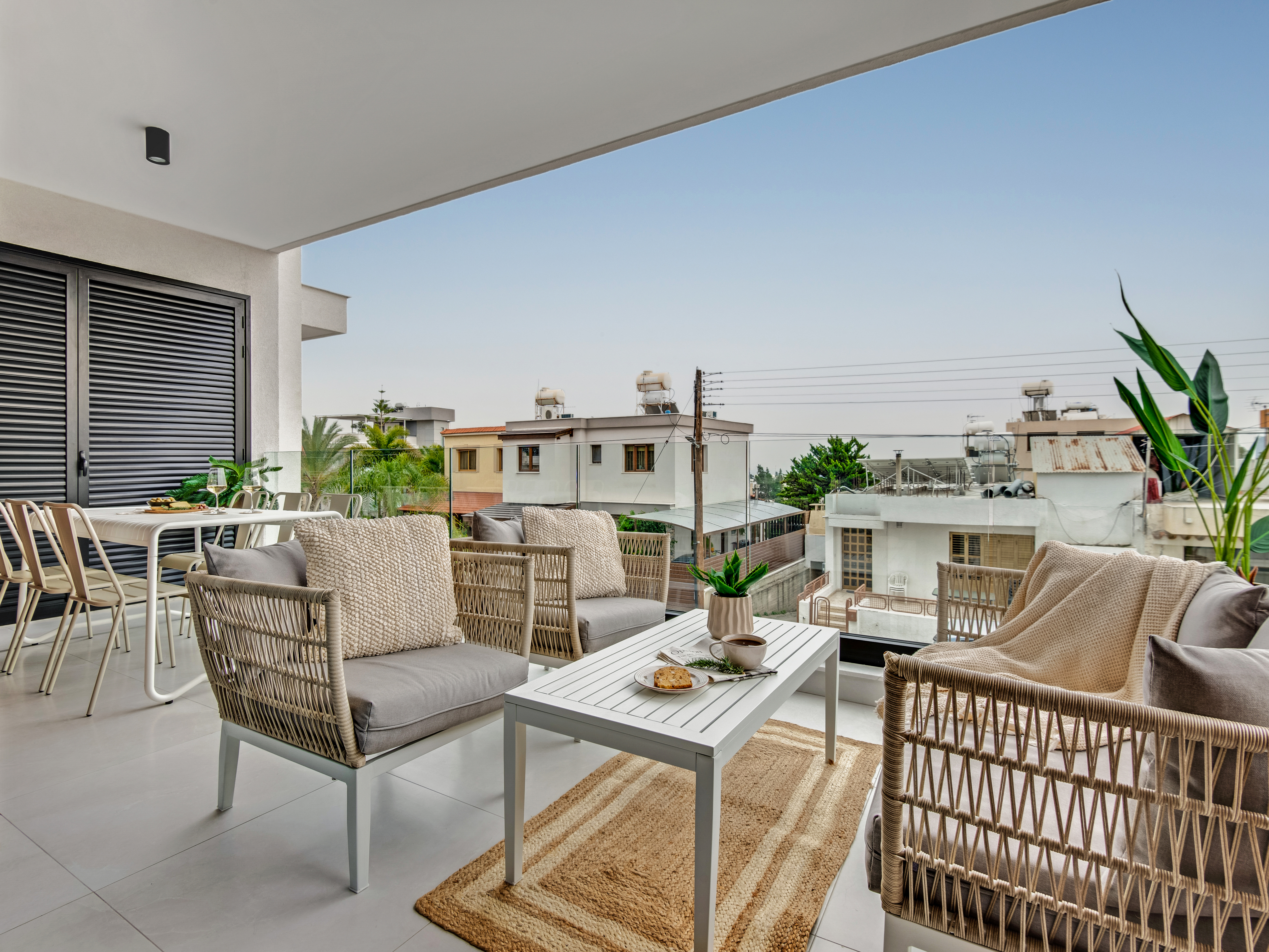 Sanders Only - Lovely 1-bdr Apt With Two Balconies - Limassol