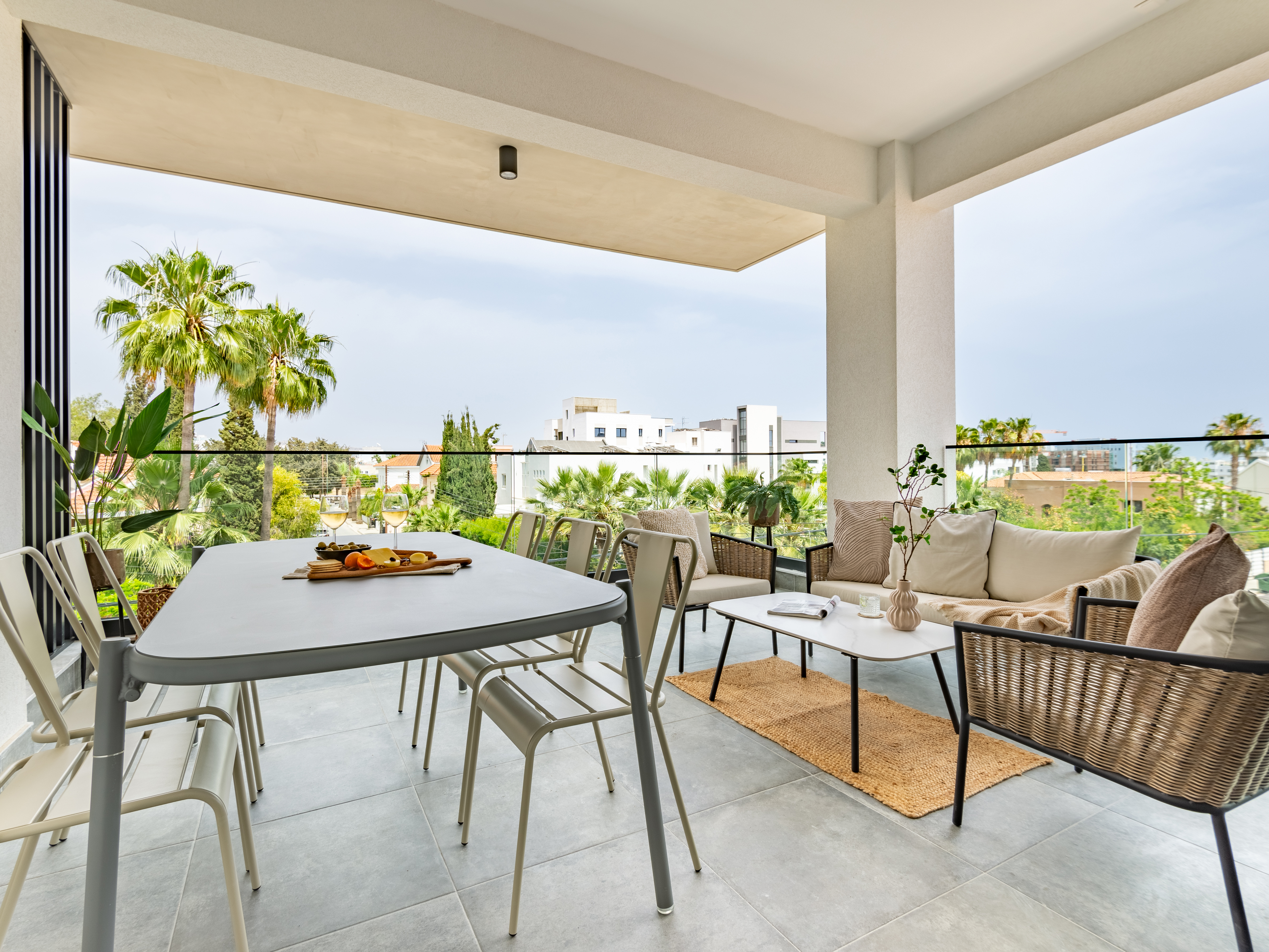 Sanders Evolution 2 – Schönes Apartment Mit 2 Schlafzimmern Und Balkon - Limassol